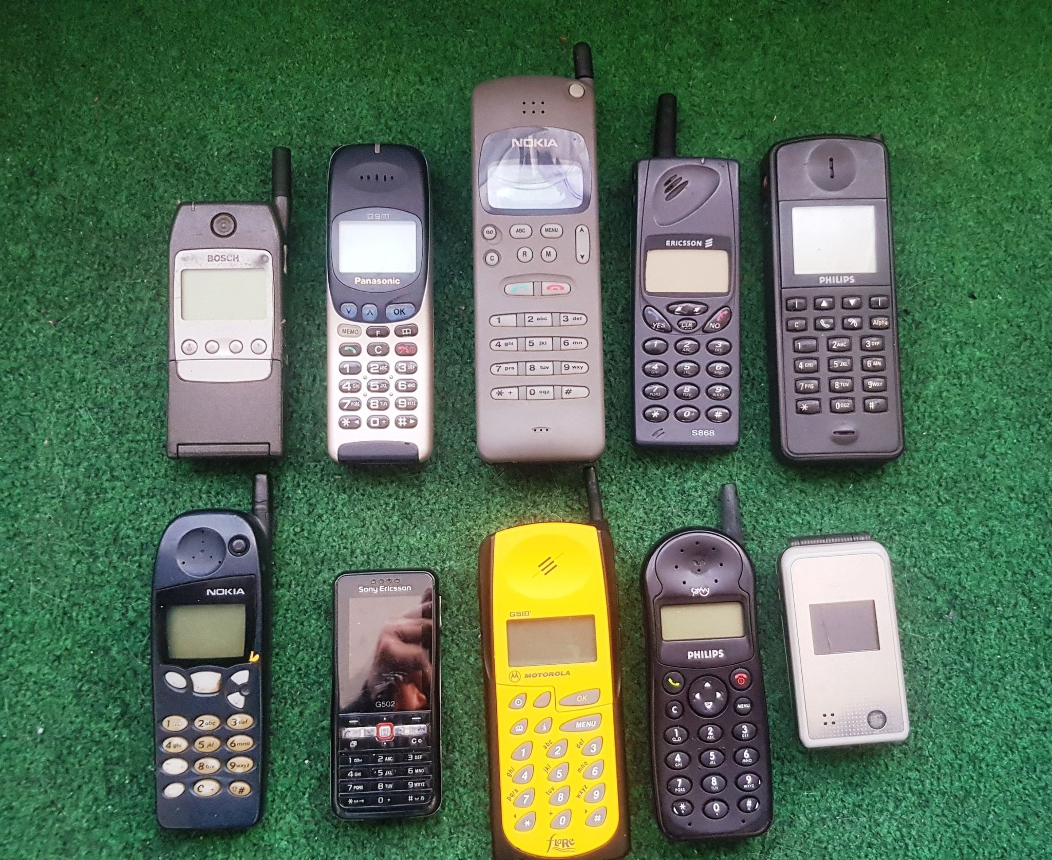 Gamla mobiltelefoner (381900612) ᐈ Köp på Tradera