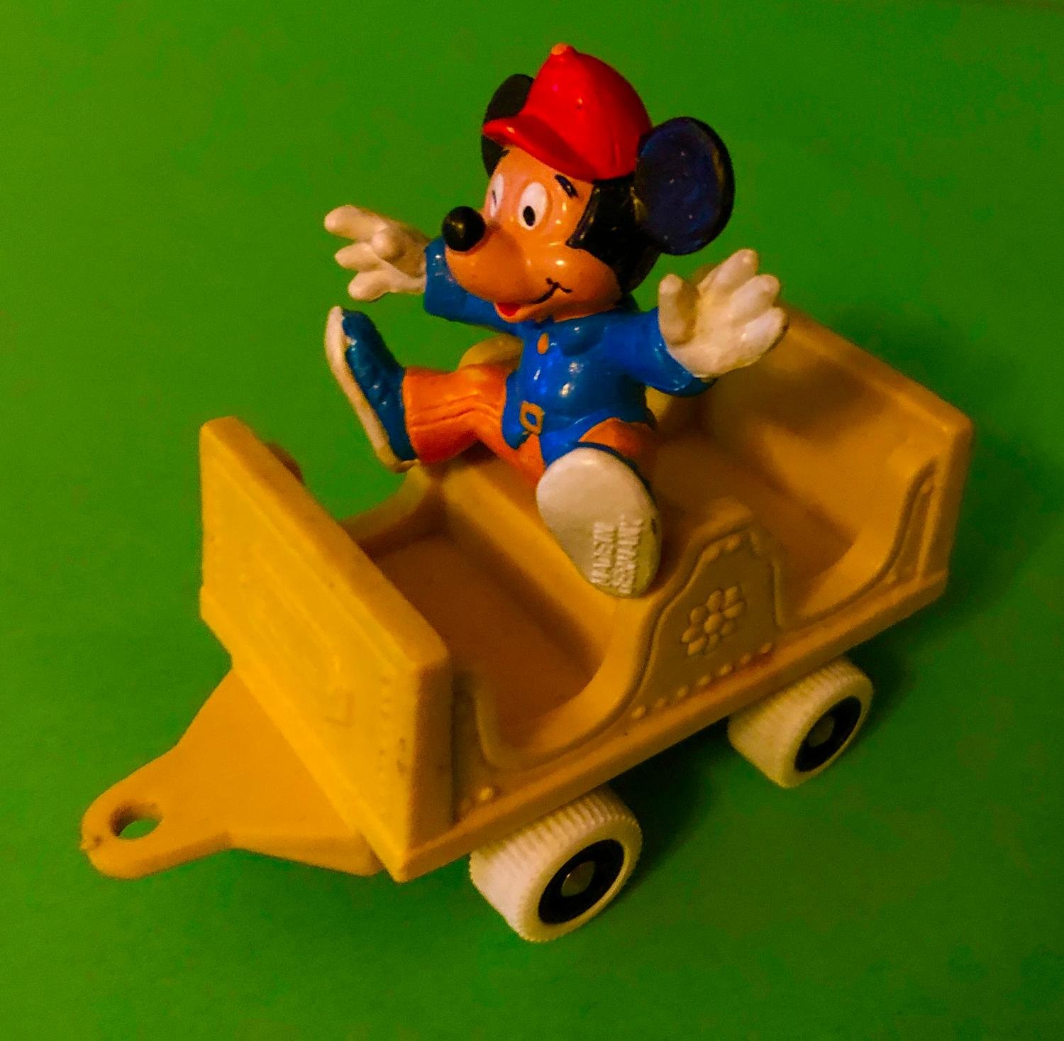 Ny Bully Bullyland Figur Musse Pigg i Gul Tågva.. | Köp på Tradera (562171435)