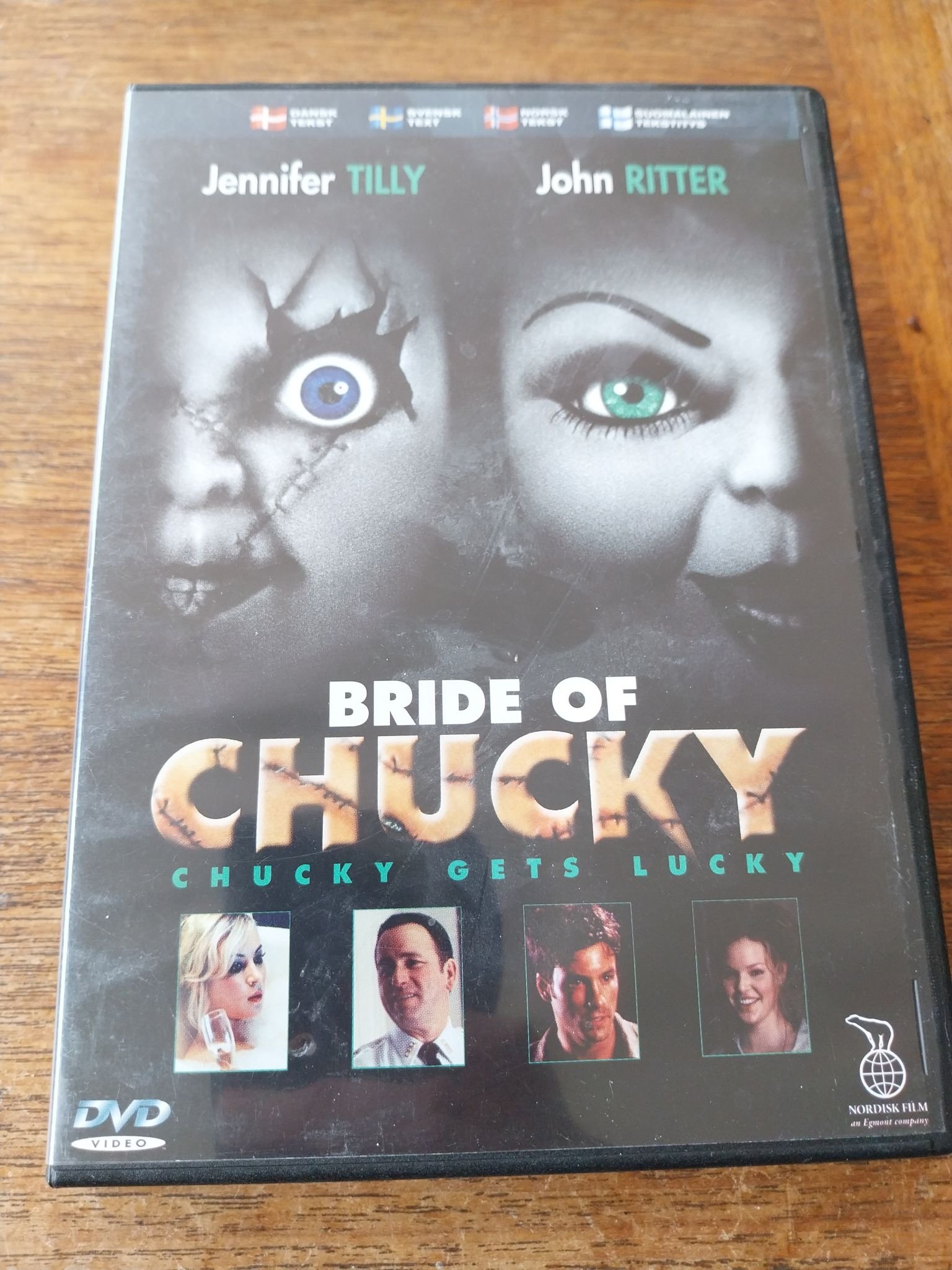 BRIDE OF CHUCKY-JENNIFER TILLY, JOHN RITTER-199.. | Köp på Tradera ...