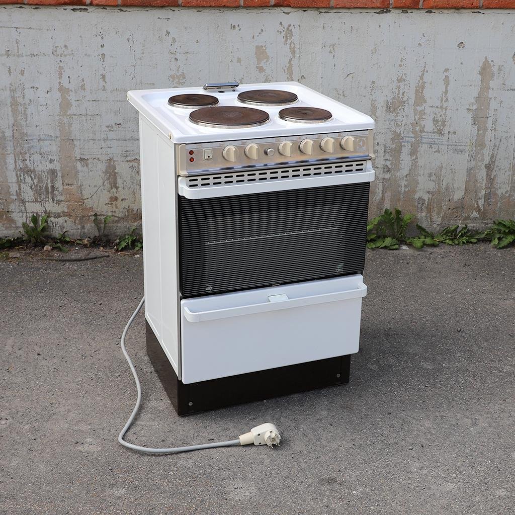 Se produkter som liknar Äldre spis med plattor - ELEC.. på Tradera ...