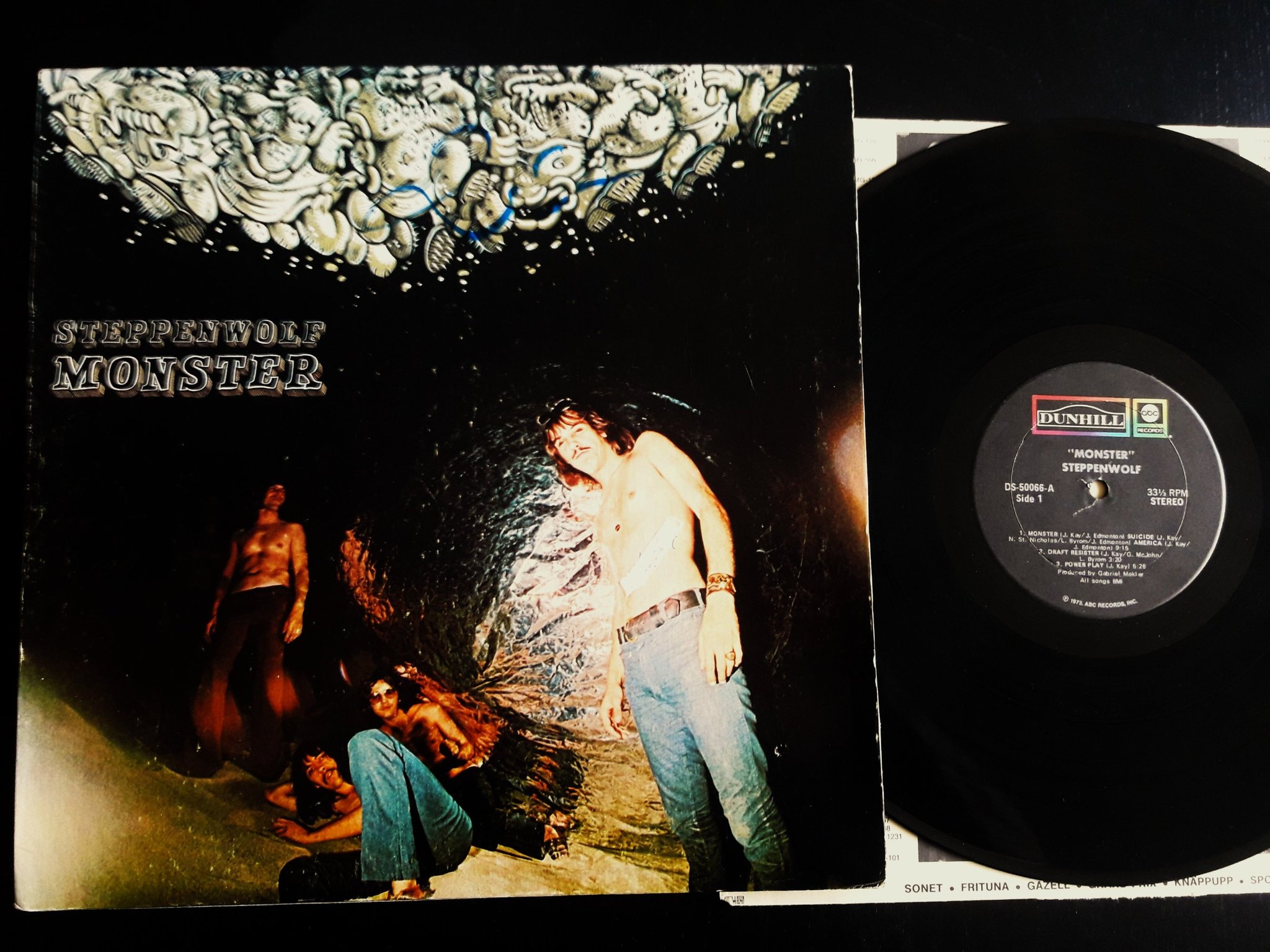 Se produkter som liknar Steppenwolf - Monster LP US -.. på Tradera ...