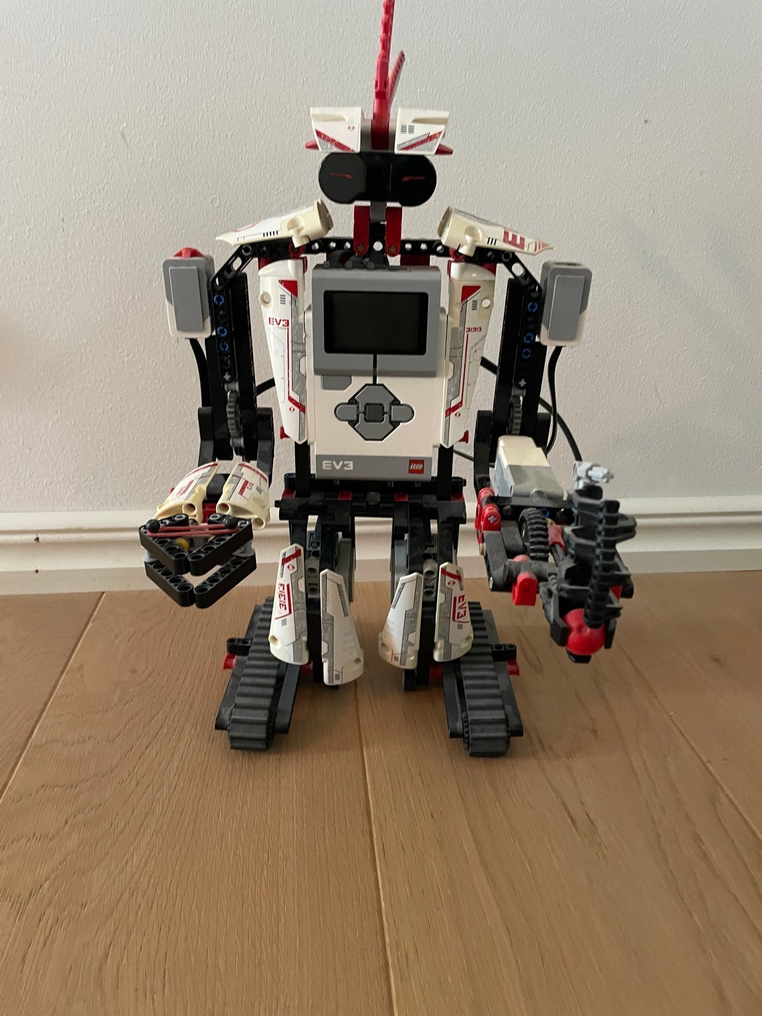 LEGO EV3 Robot - 31313 | Köp på Tradera (707150314)