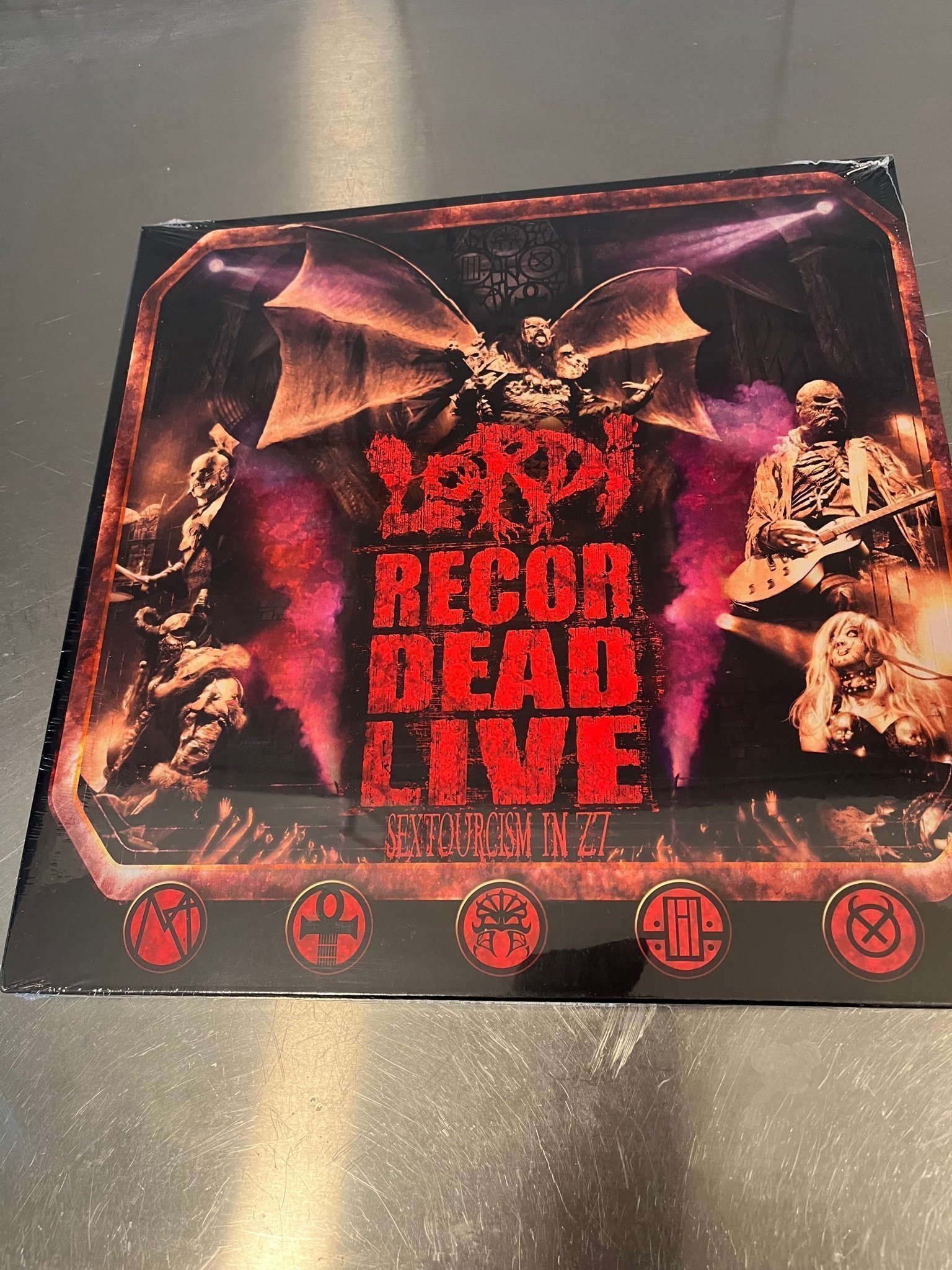 Se produkter som liknar LORDI / ULTRA RARE 2 X PÅ BLÅ.. på Tradera ...