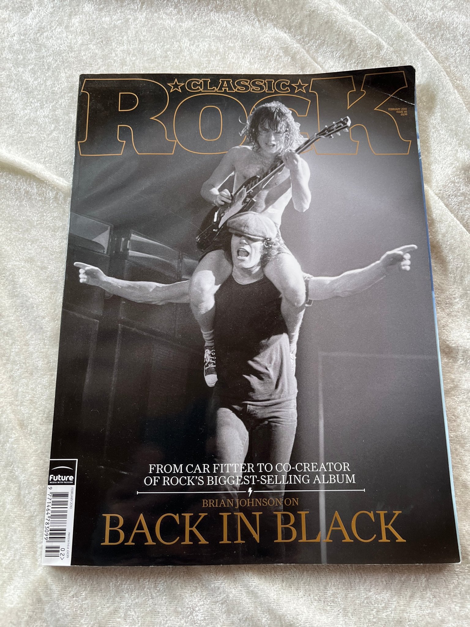 Classic Rock - Brian Johnson on Back in Black | Köp på Tradera (694759668)