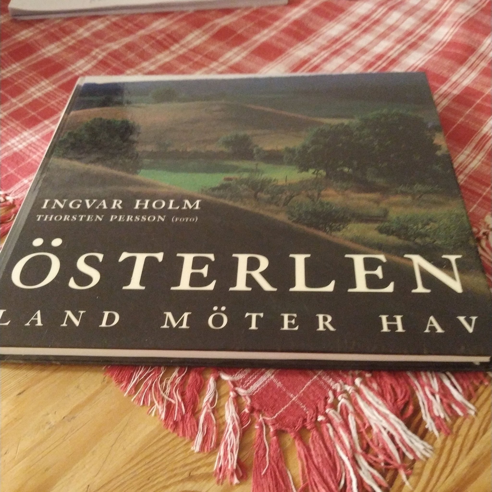 Se produkter som liknar Österlen Land Möter Hav - Ing.. på Tradera ...