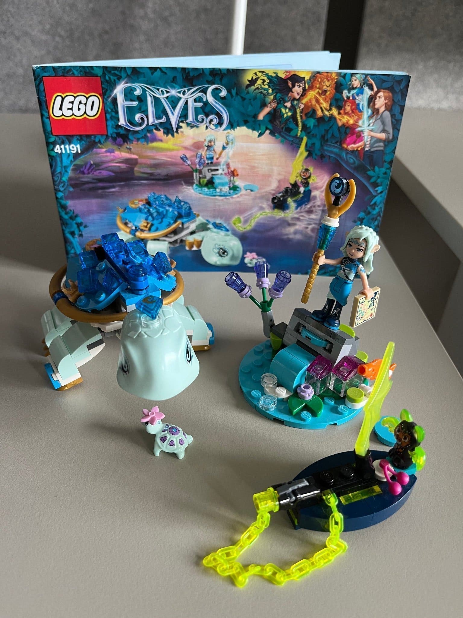Se produkter som liknar LEGO Elves 41191 Naida och va.. på Tradera ...