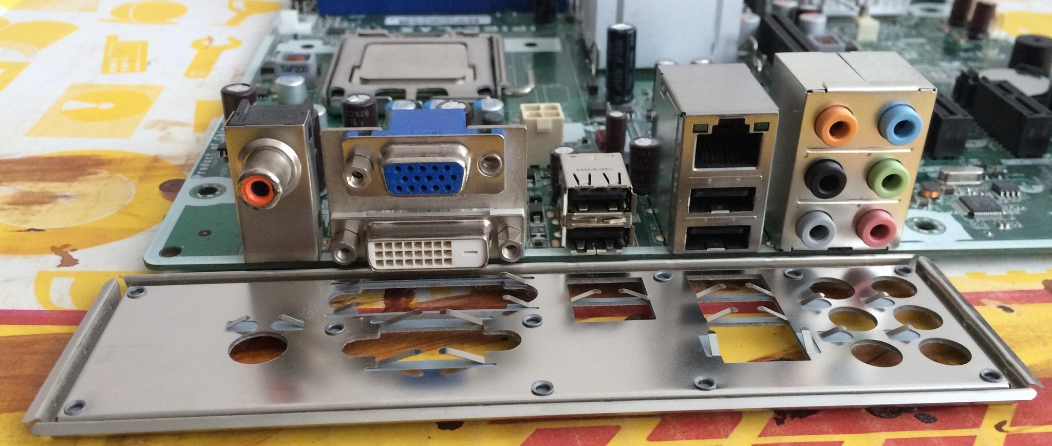HP (Pegatron) IPIEL-LA3 s775 moderkort | Köp på Tradera (571649190)