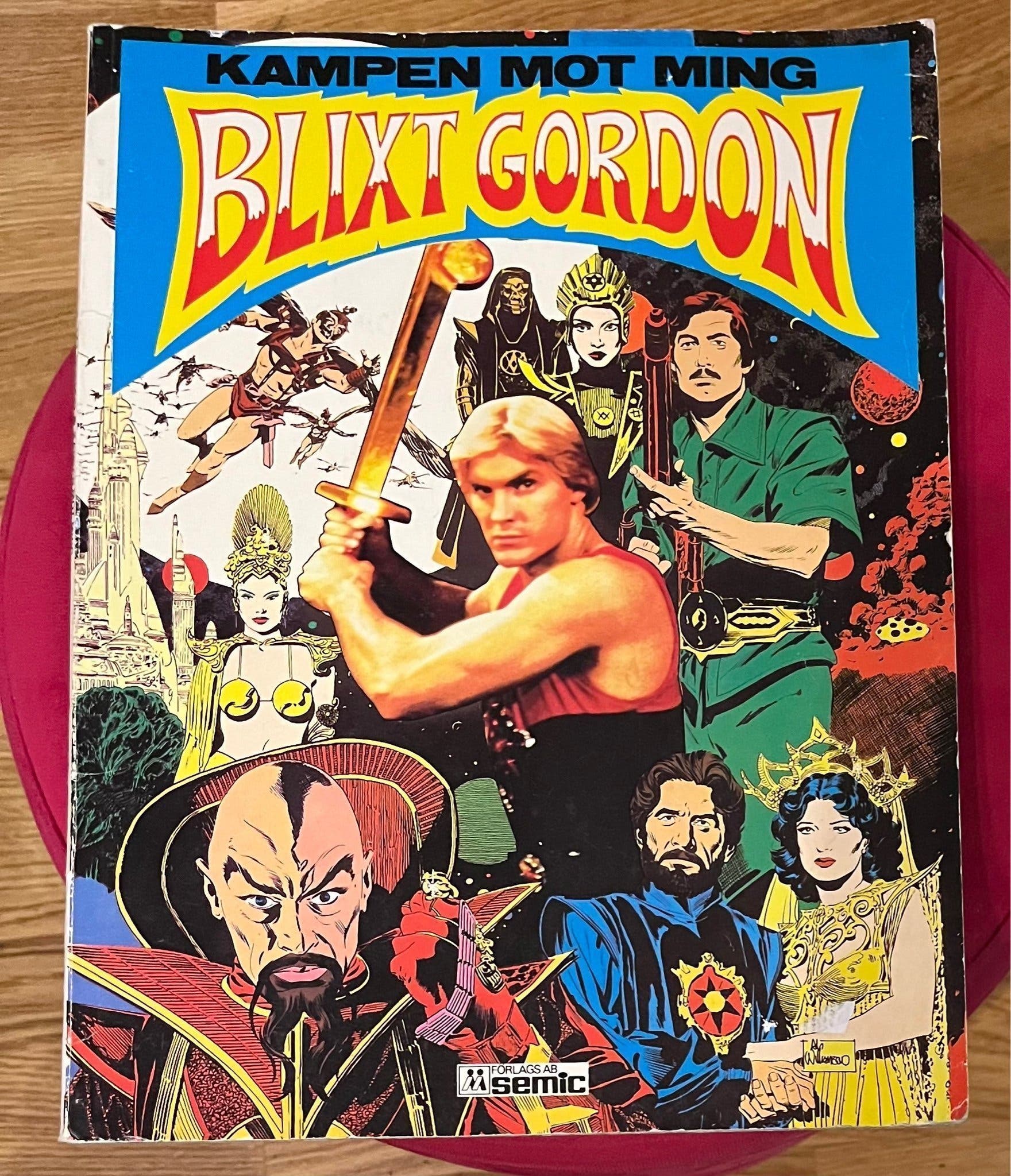 Se produkter som liknar Kampen Mot Ming: Blixt Gordon.. på Tradera ...