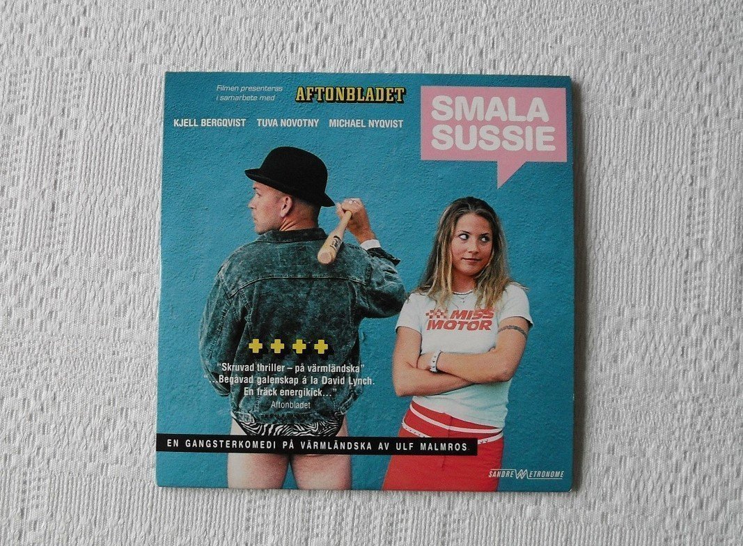 Se produkter som liknar Dvd SMALA SUSSIE gangsterkome.. på Tradera ...