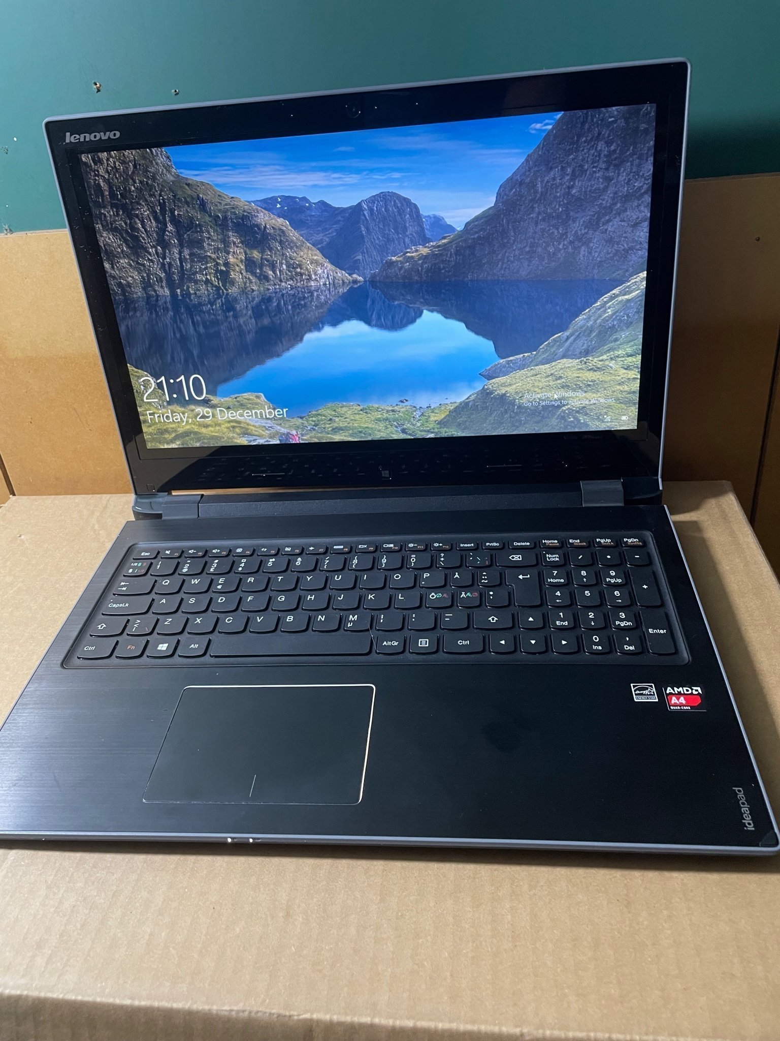 Lenovo AMD A4, Windows 10, laddare allt fungerar | Köp på Tradera (713188070)