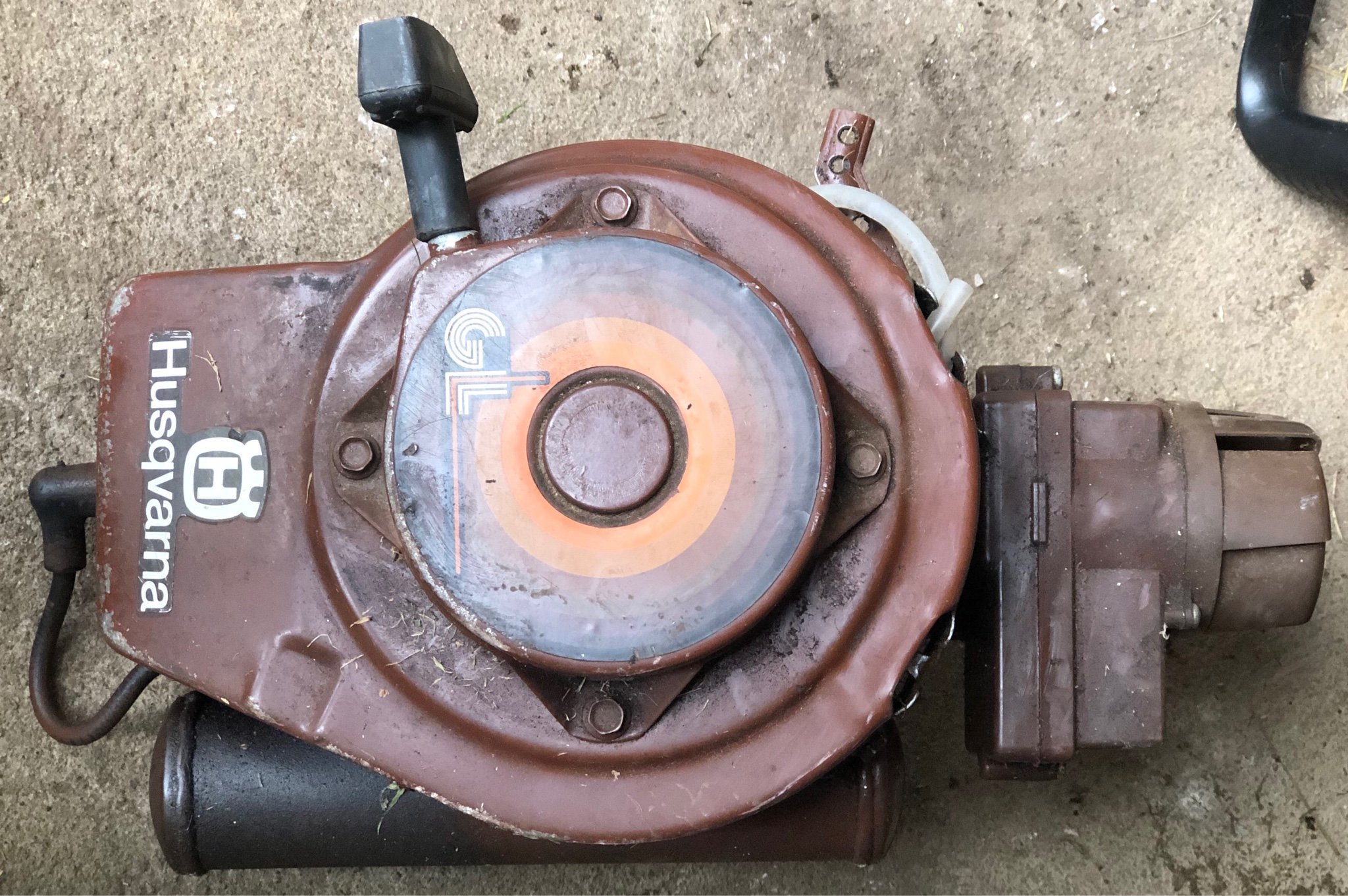 Husqvarna motor. (428219287) ᐈ Köp på Tradera