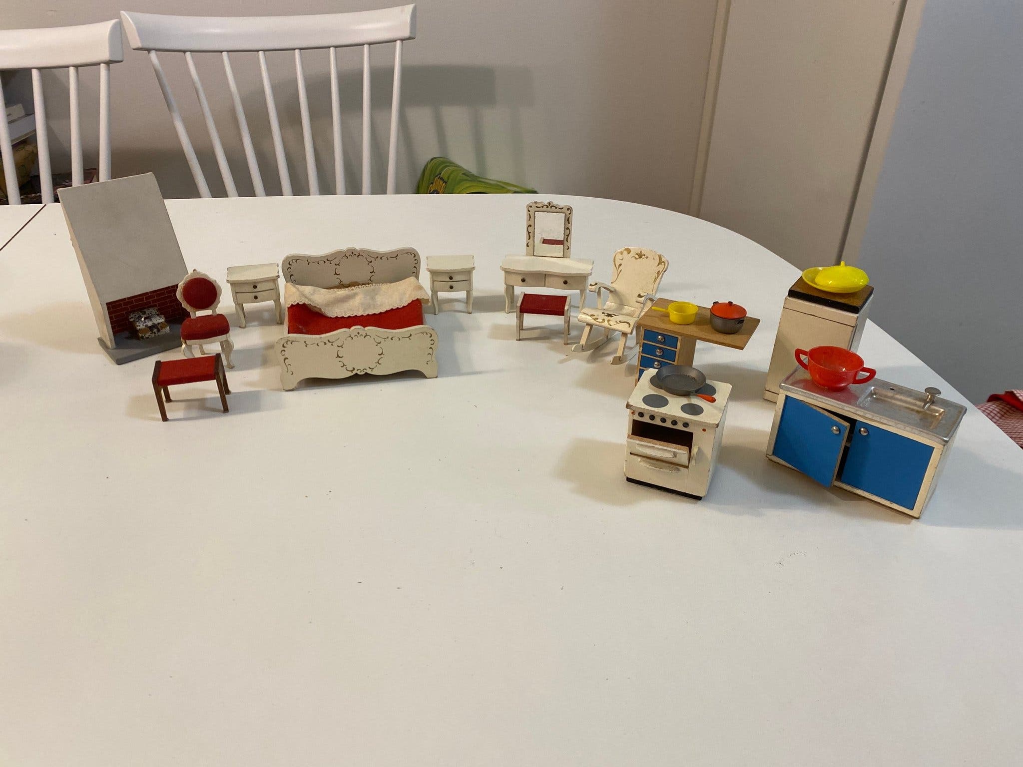 Retro vintage möbler säng sängbord öppen spis g.. | Köp på Tradera ...