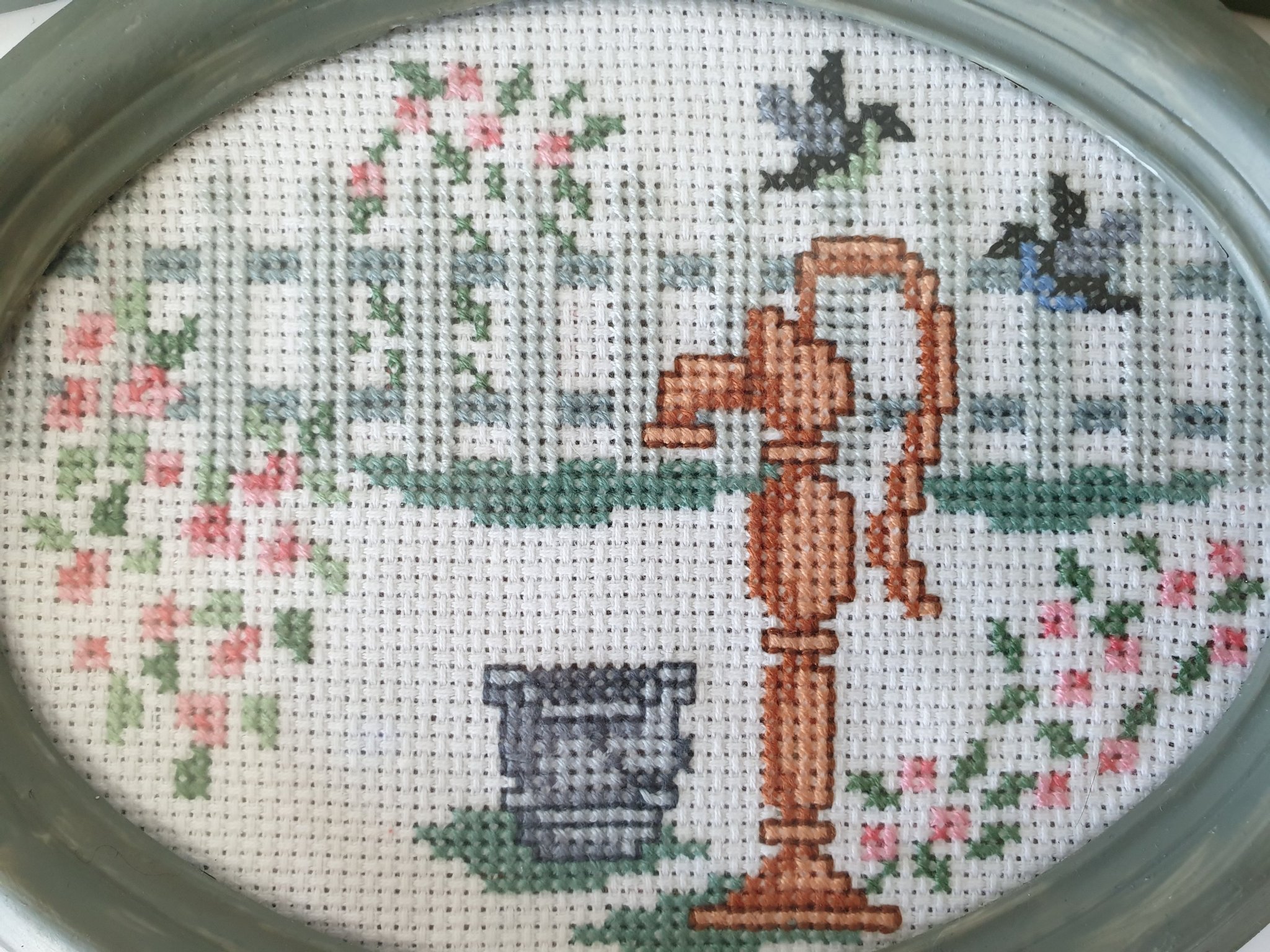 3 st tavlor korsstygn broderi broderade handarbete blommor fåglar m.m ...