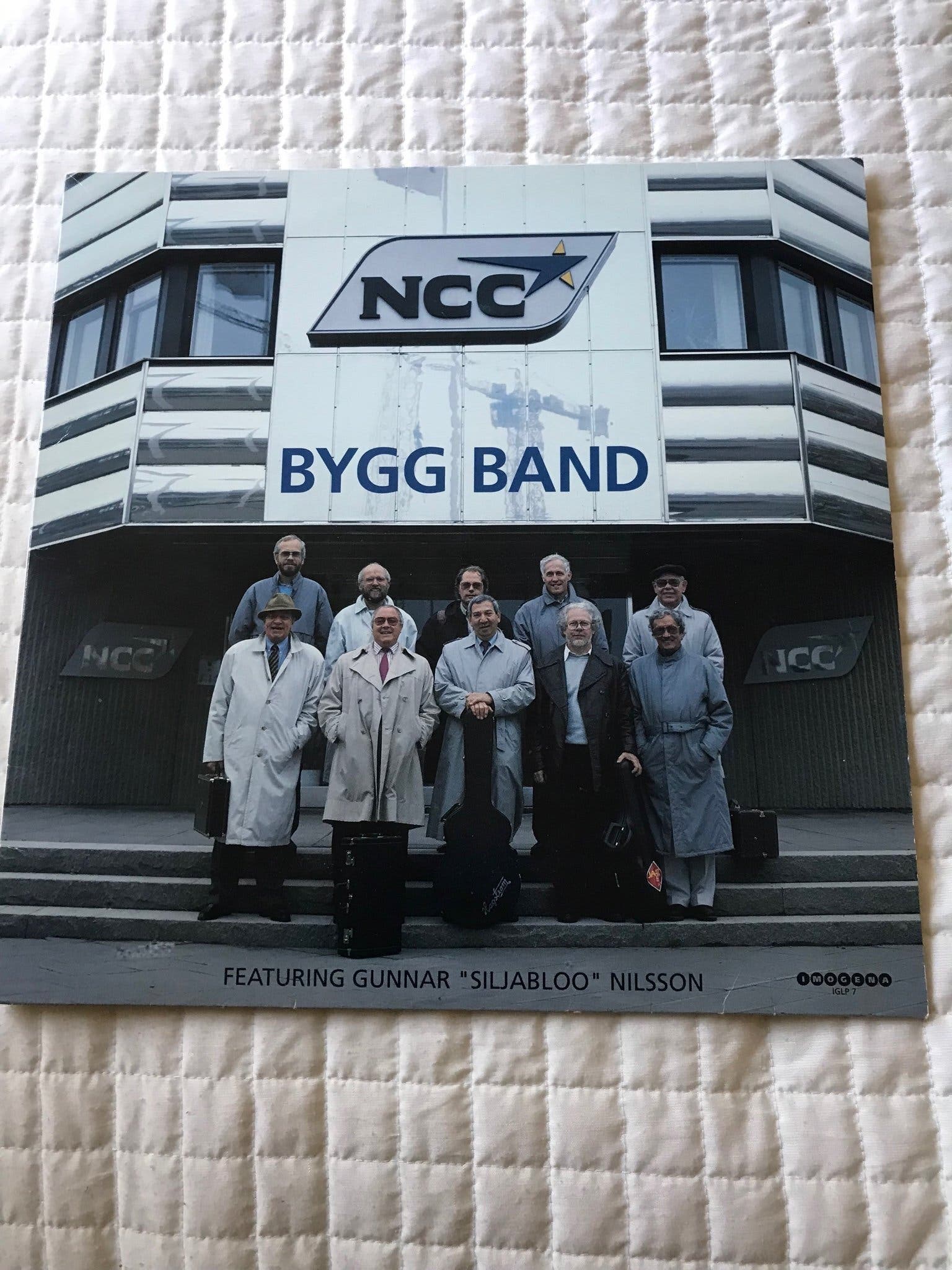 Se produkter som liknar NCC Bygg Band LP-skiva på Tradera (642726400)
