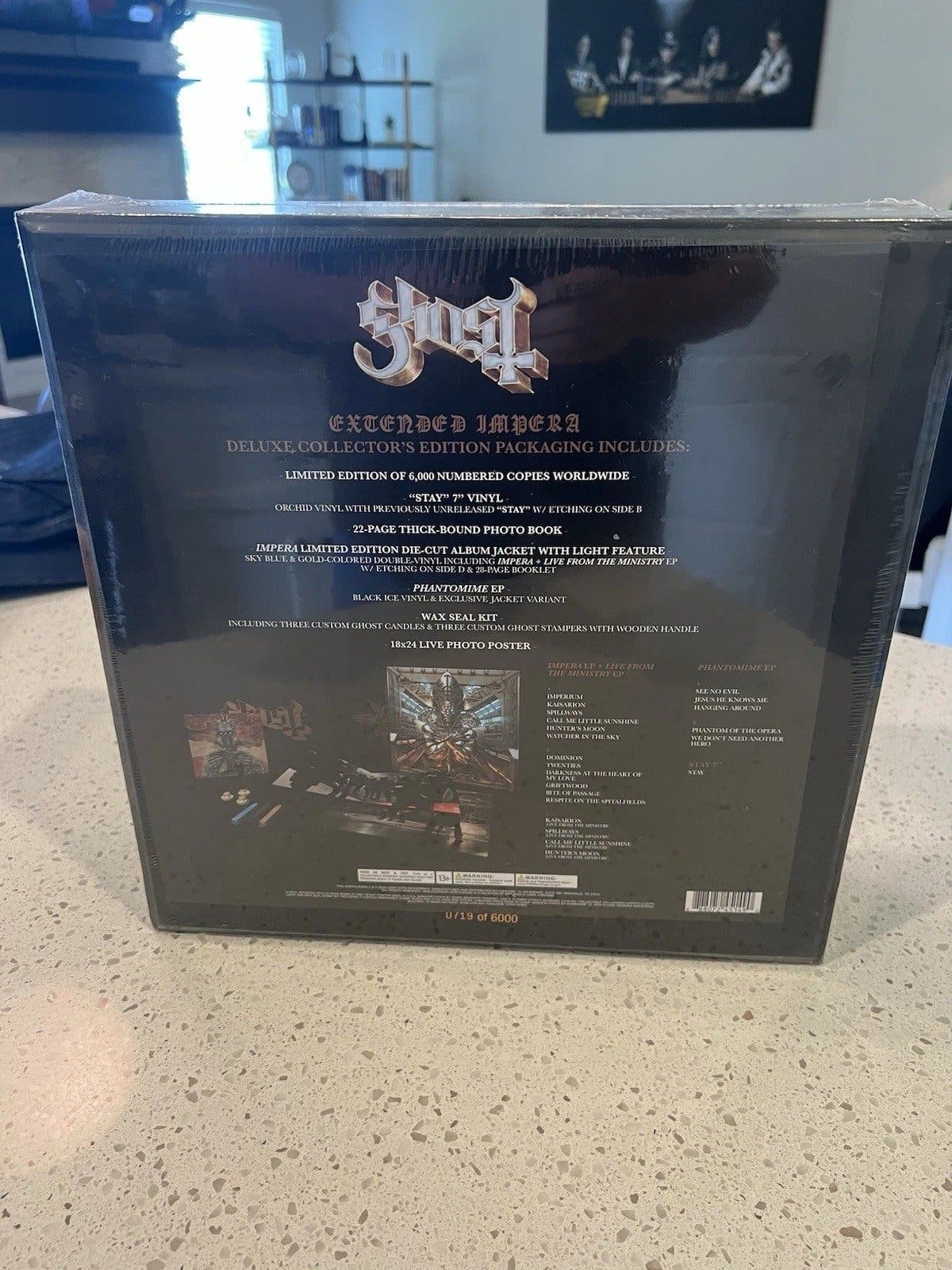 Se produkter som liknar GHOST Impera Extended Box Set.. på Tradera ...