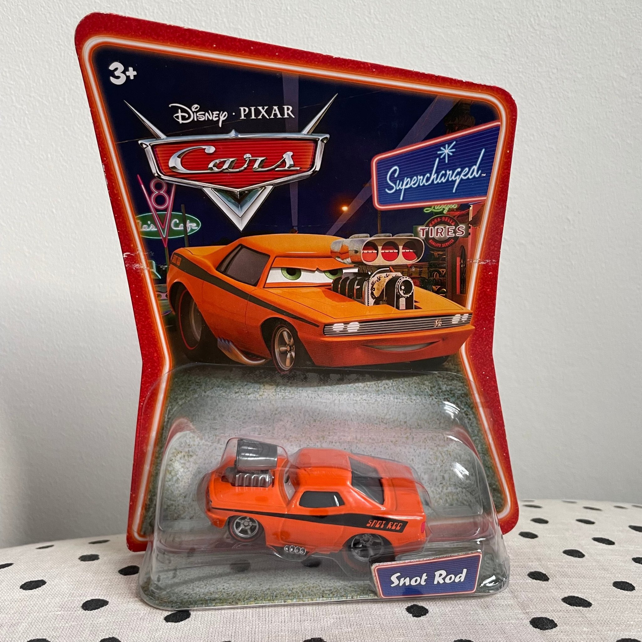 Se produkter som liknar Disney Pixar Cars - Snot Rod på Tradera (696728663)