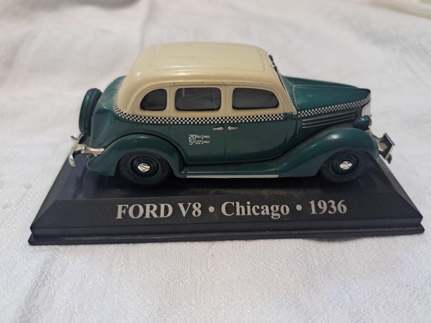 Model for Collectors Ford V8 - Chicago - 1936 -.. | Köp på Tradera ...
