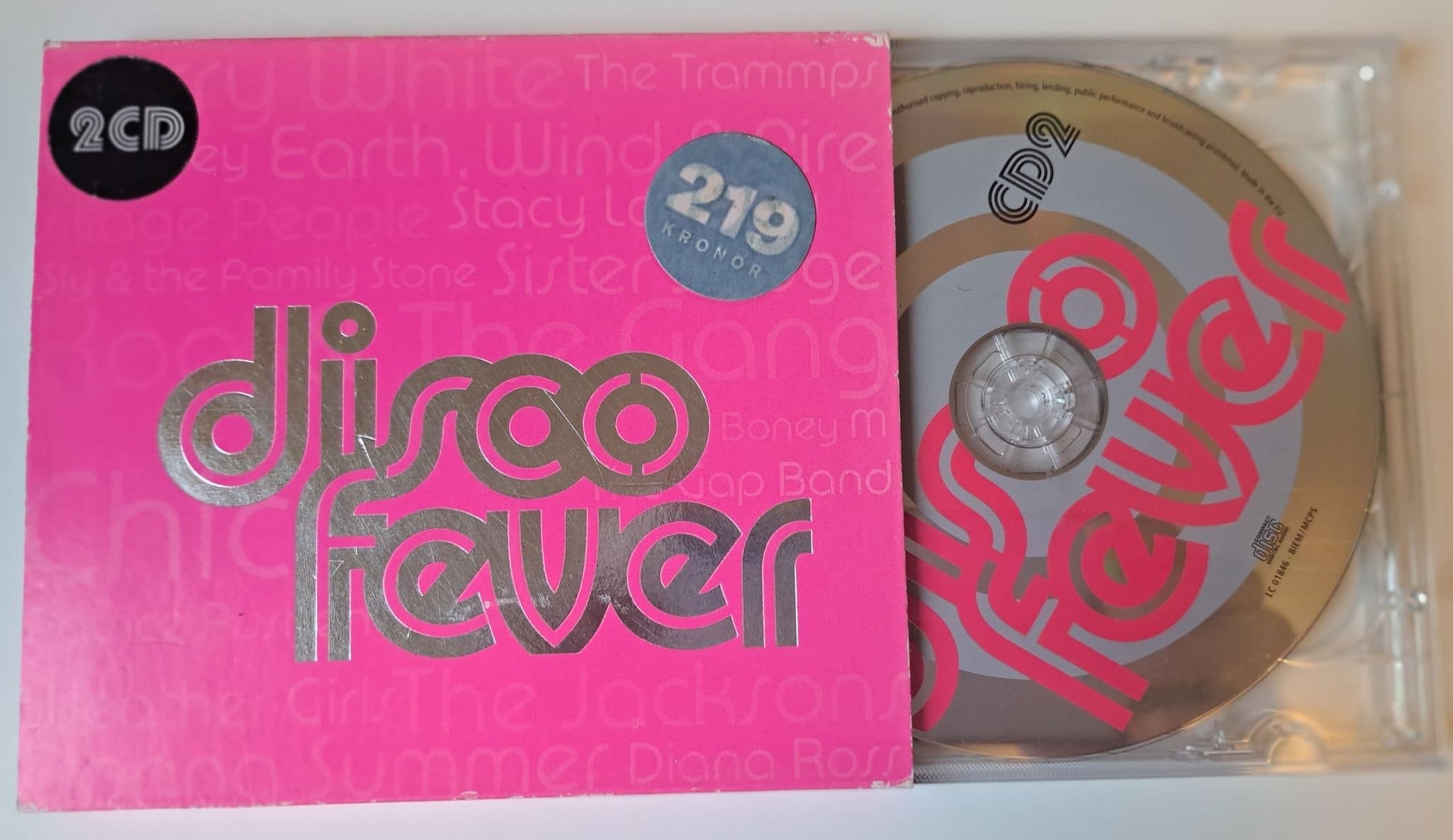 Se produkter som liknar DISCO FEVER 2CD på Tradera (705029059)