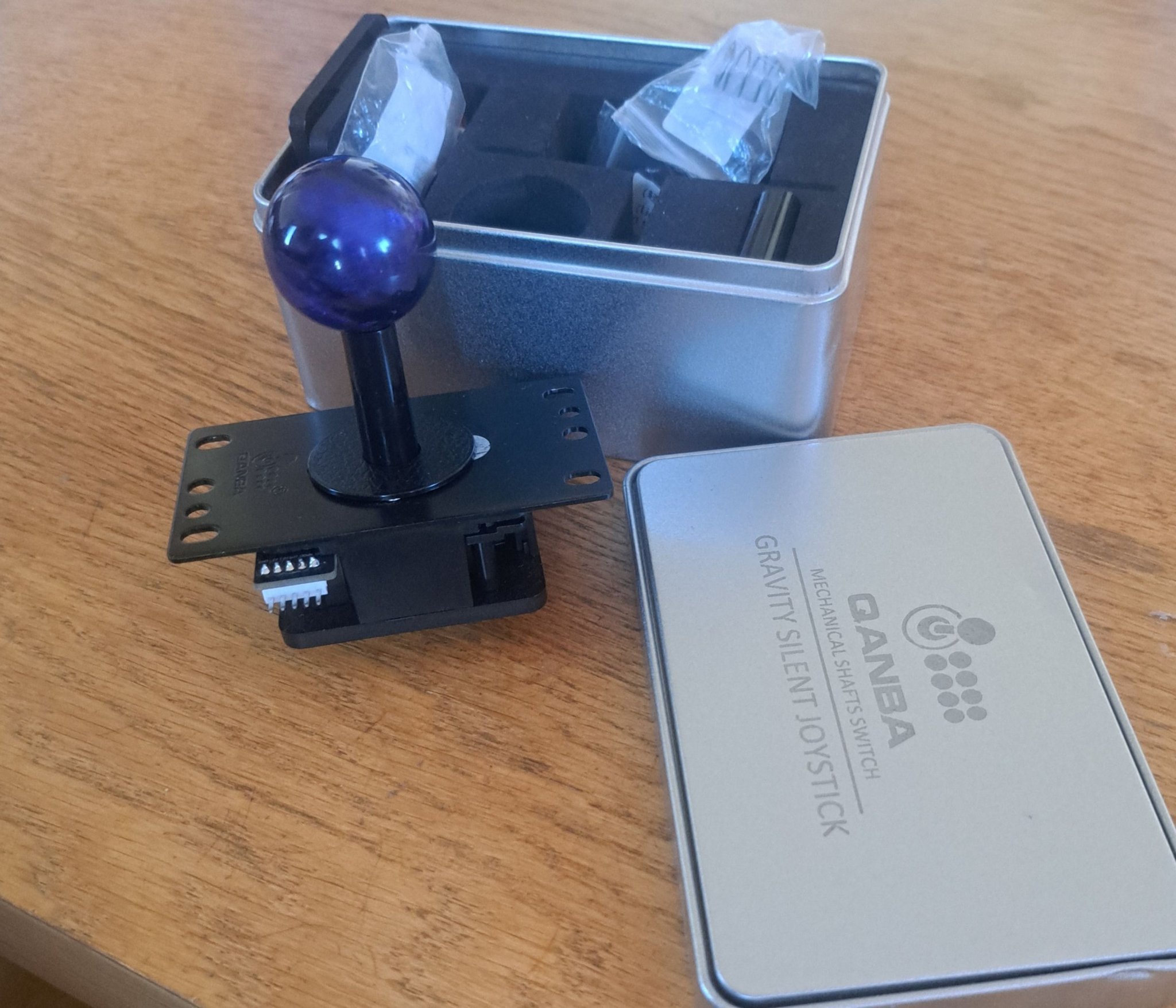 Qanba Gravity JCV8 Silent Joystick Arcade Fight.. | Köp på Tradera ...