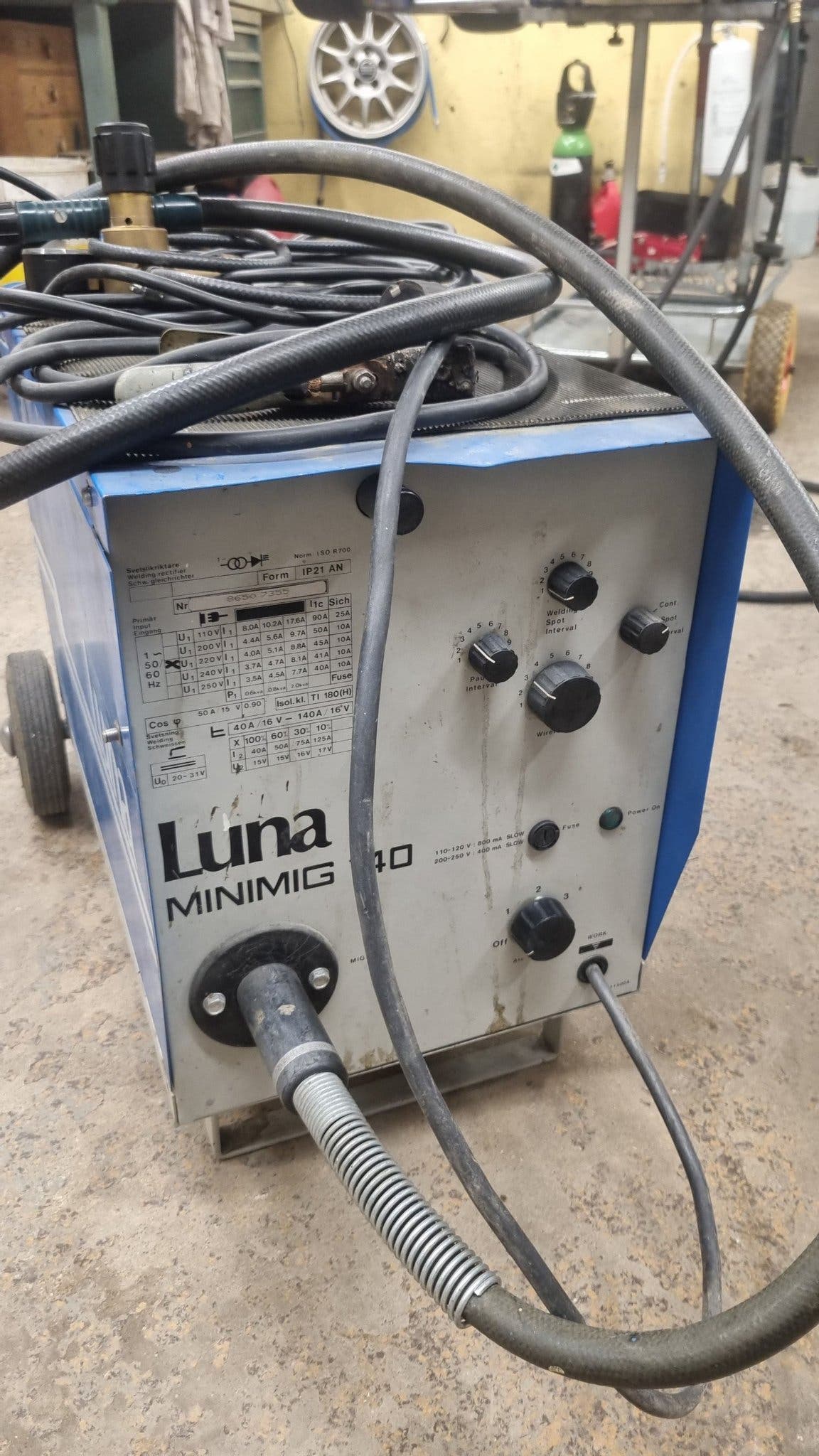 Luna Minimig 140 svets | Köp på Tradera (736826219)