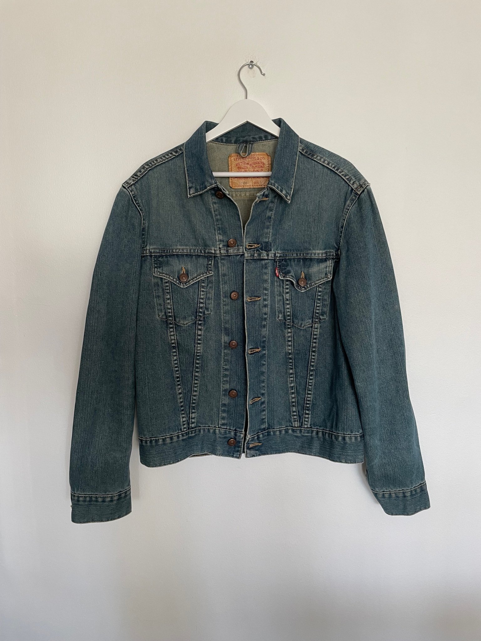 Levi's blå jeansjacka, storlek L | Köp på Tradera (735376167)