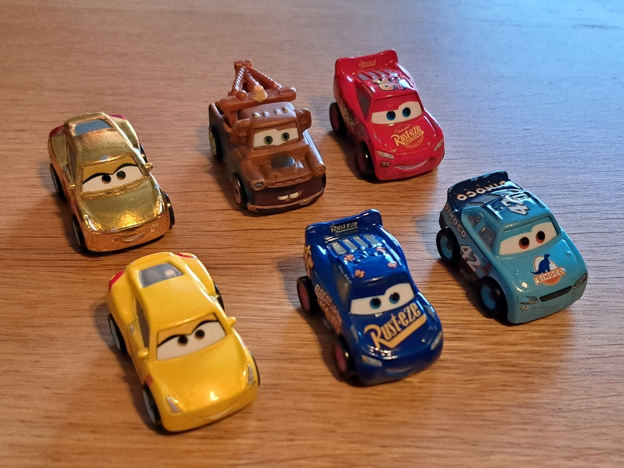 Samling Blixten McQueen och andra bilar från Di.. | Köp på Tradera ...