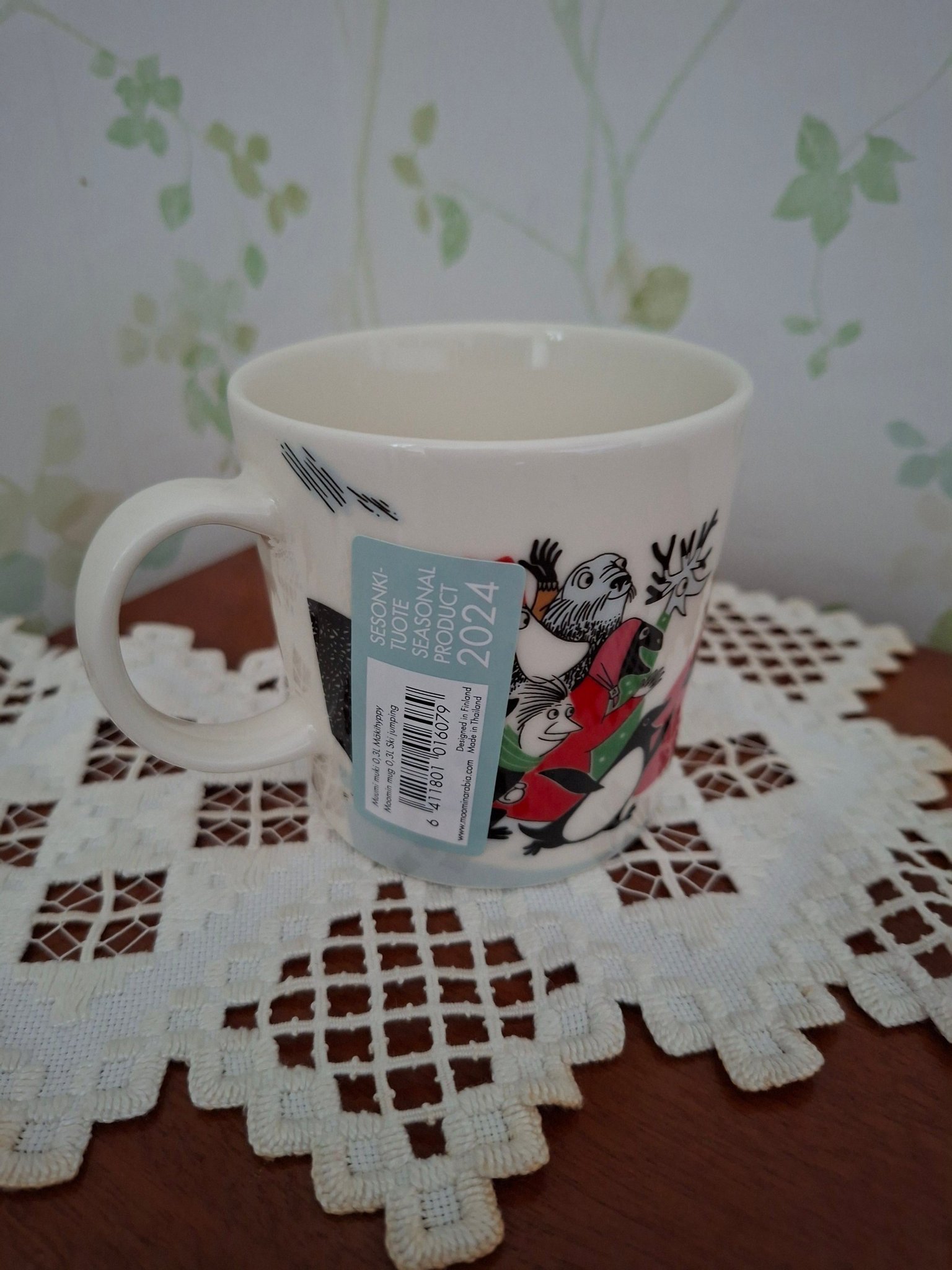 Se produkter som liknar Arabia Mumin mugg vinter 2024.. på Tradera ...