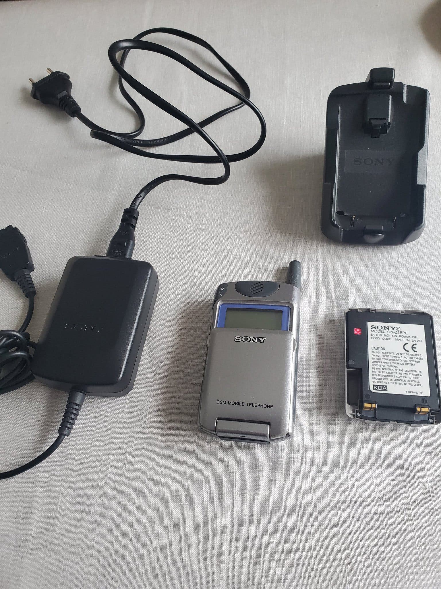 Se produkter som liknar Sony CMD-Z5 på Tradera (714229218)