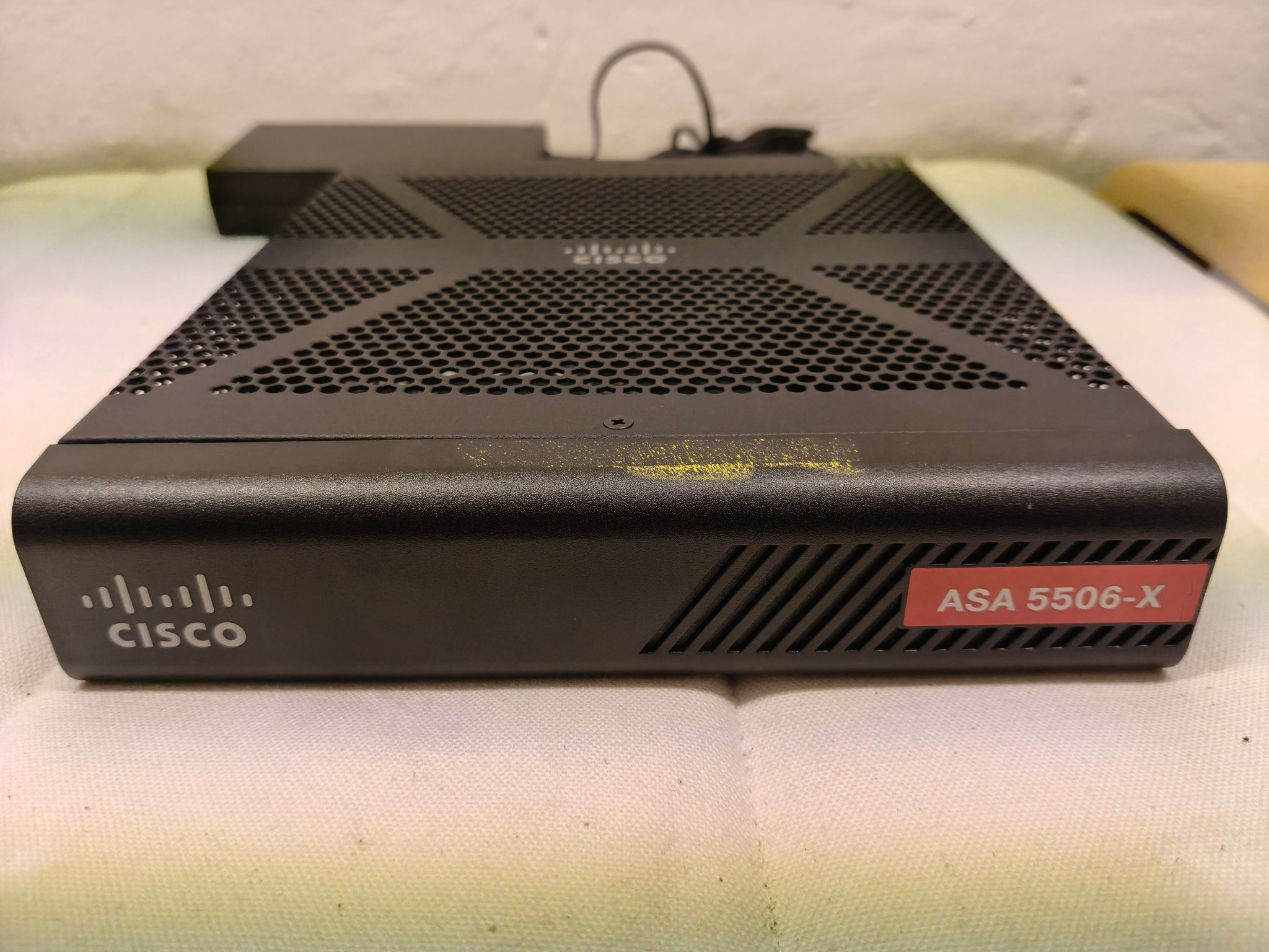 Se produkter som liknar Cisco ASA 5506-X Brandvägg på Tradera (695270831)