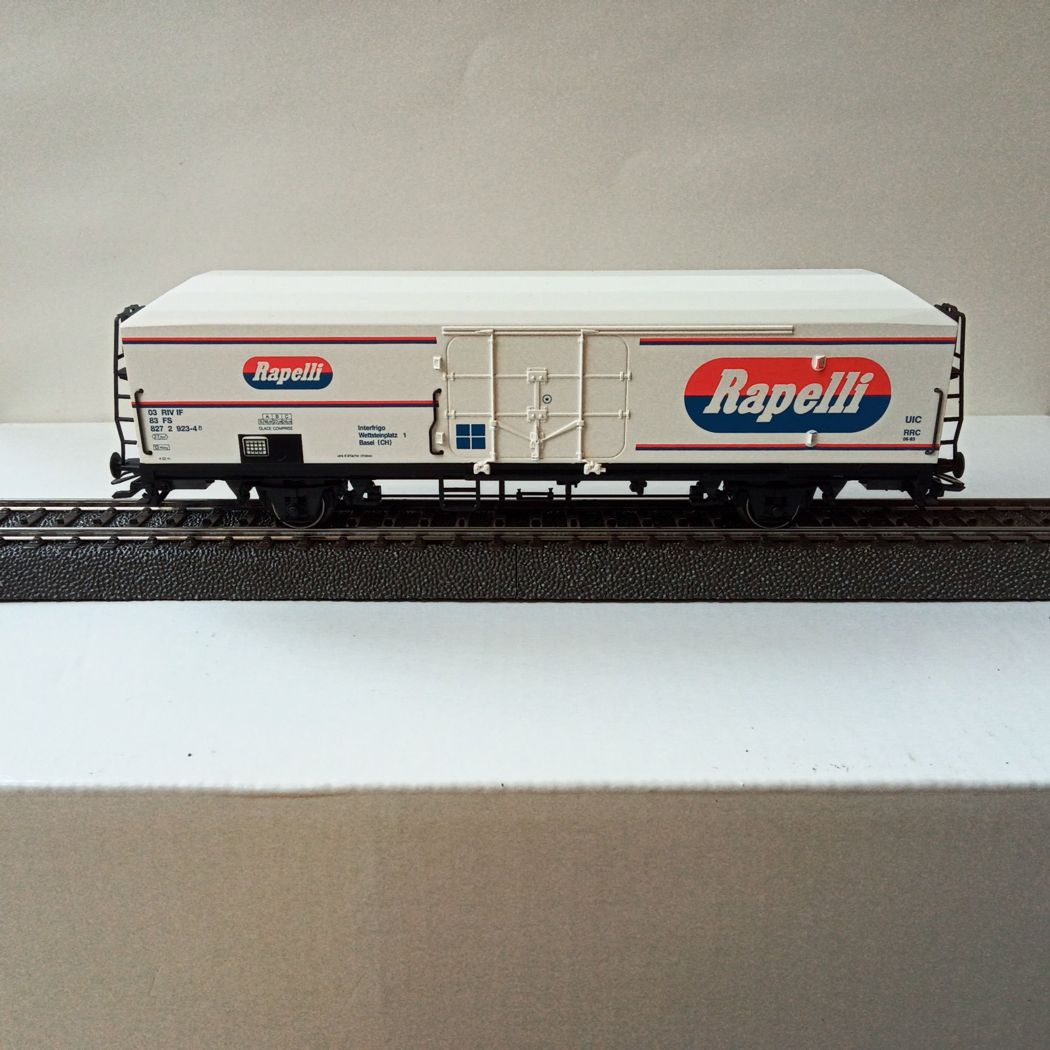 Se produkter som liknar Rapelli Modell Järnvägsvagn. .. på Tradera ...
