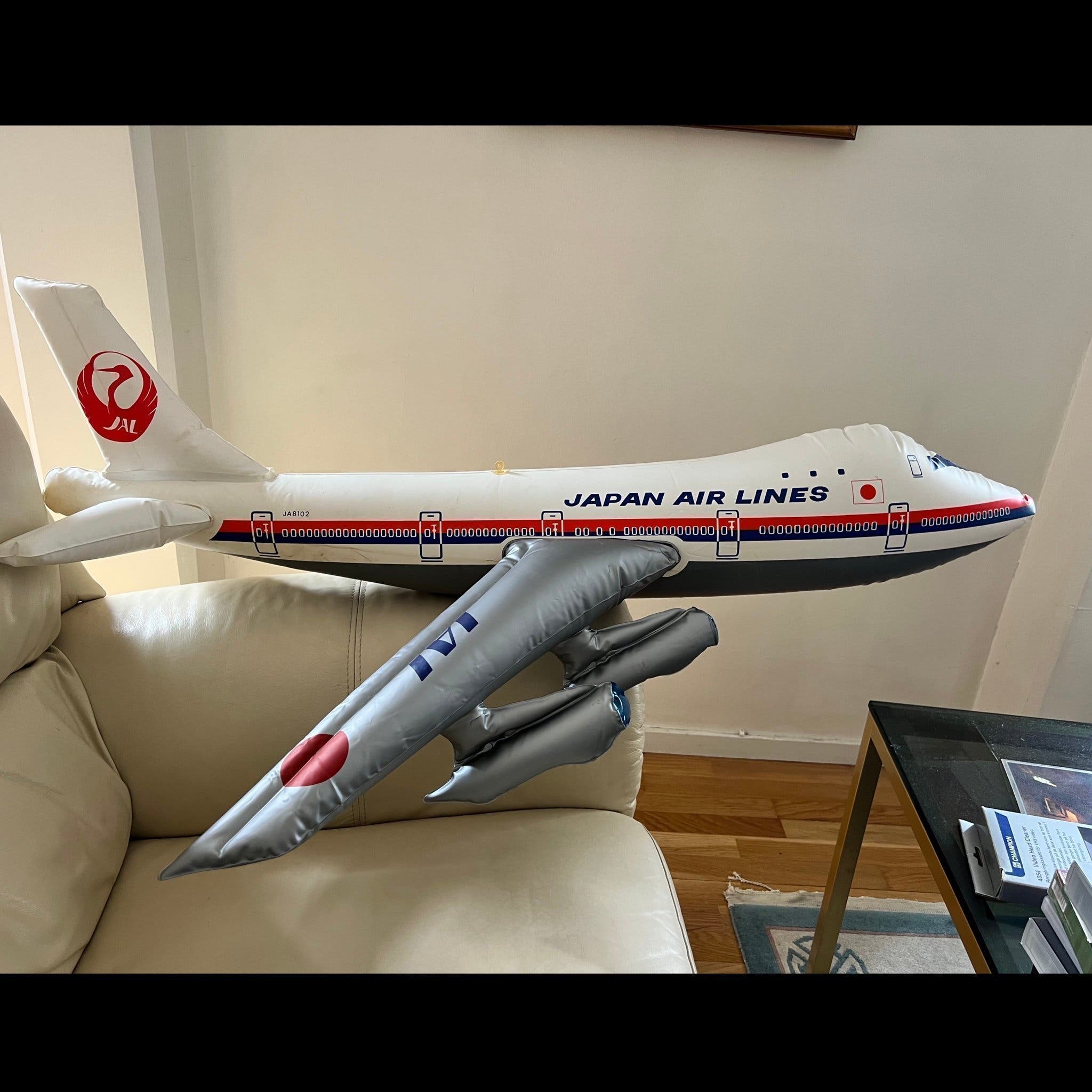 Se produkter som liknar JAL Japan Air Lines Uppblåsba.. på Tradera ...