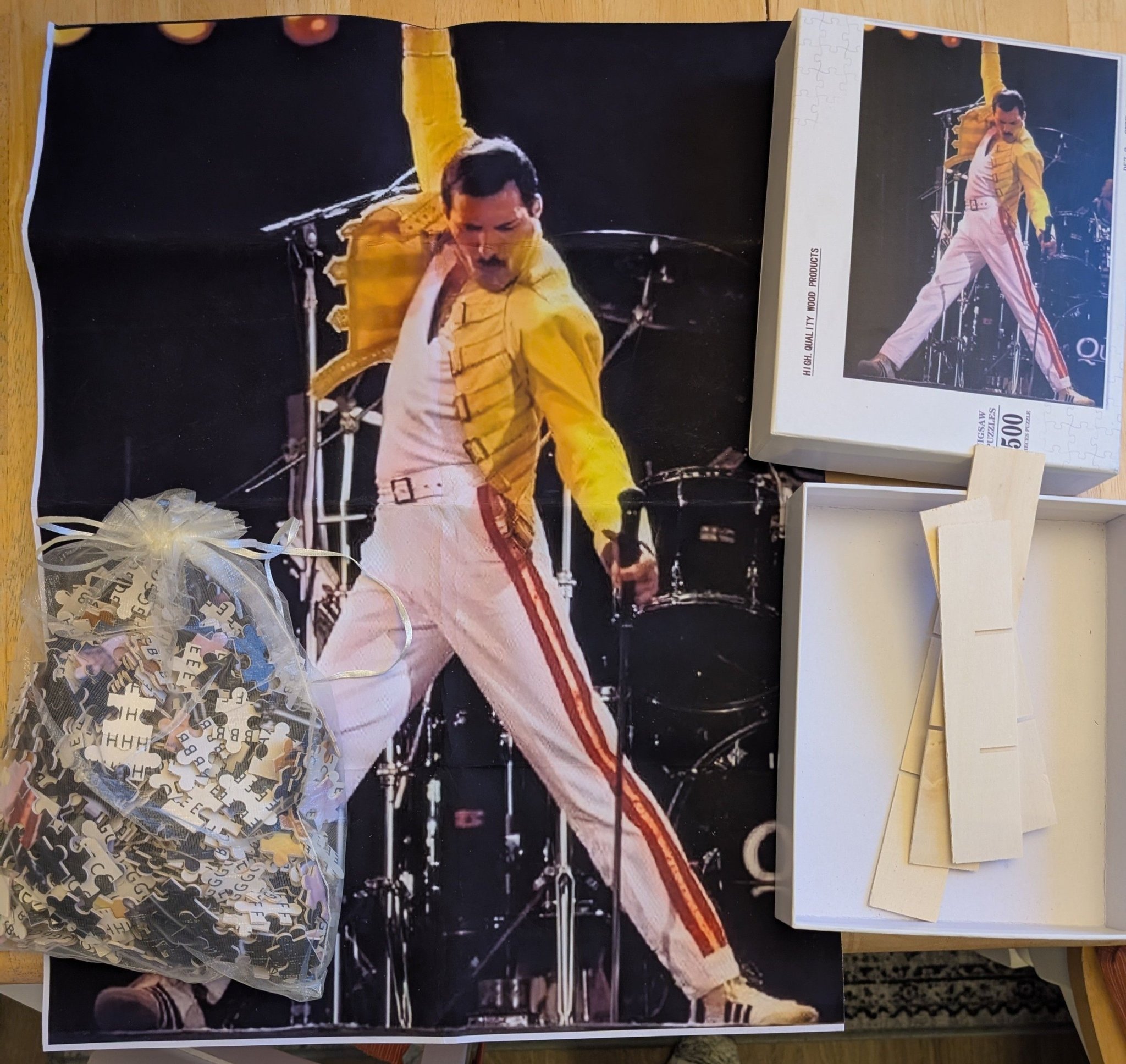 Freddie Mercury Jigsaw Pussel 500 bitar 52 x 38.. | Köp på Tradera ...