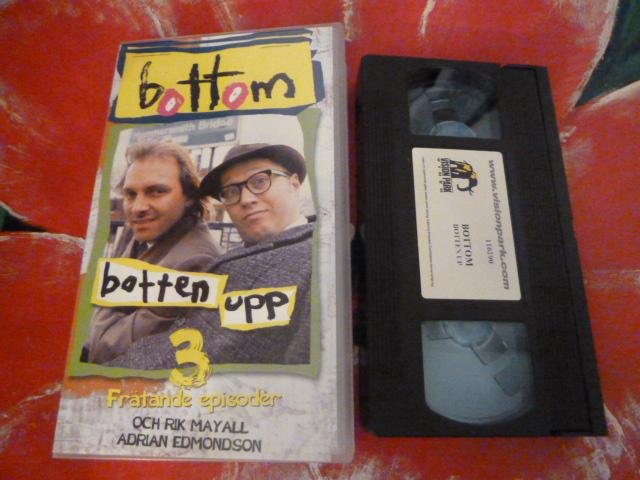 Se produkter som liknar VHS, BOTTOM BOTTEN UPP, FILM,.. på Tradera ...