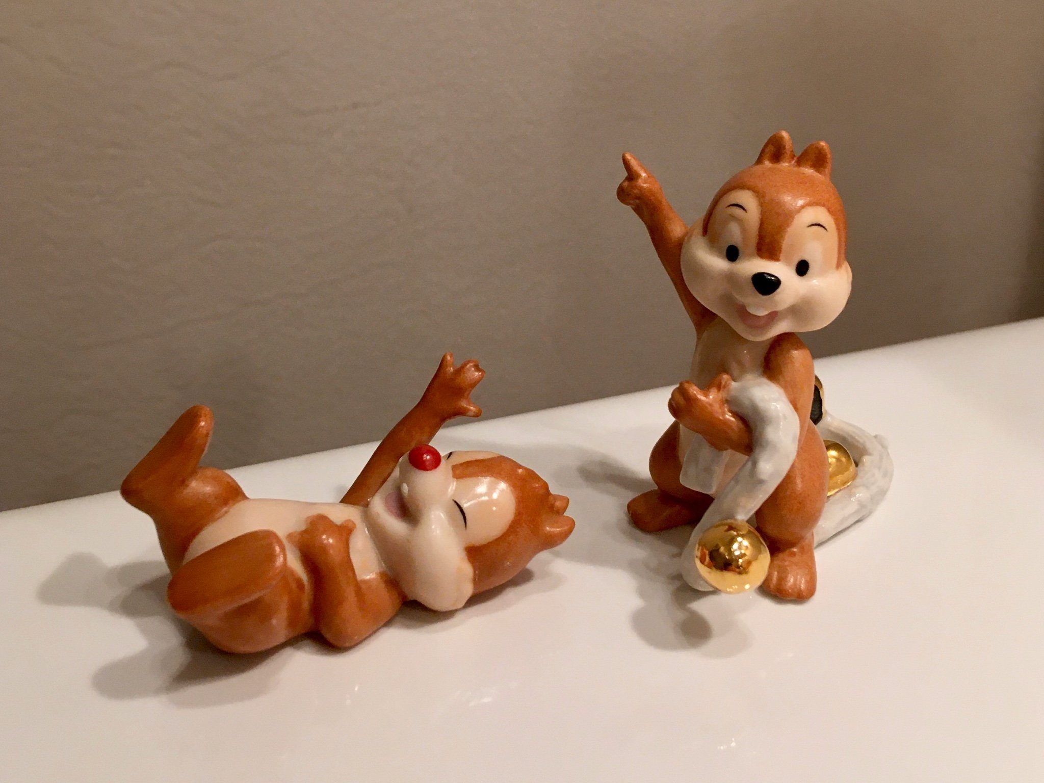 Fyrklövern Disney Musses Julafton- Piff och Puf.. (383851741) ᐈ Köp på ...