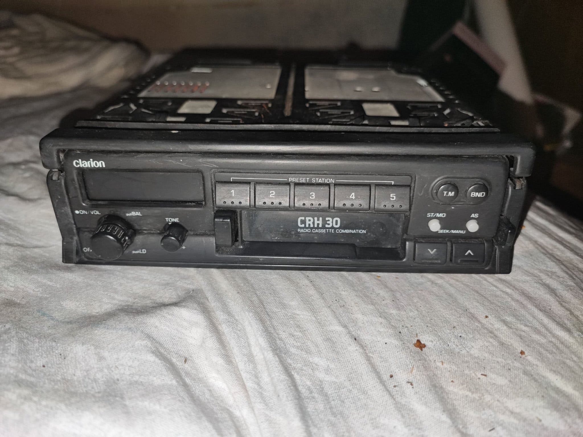 Se produkter som liknar Clarion bilstereo vintage kas.. på Tradera ...