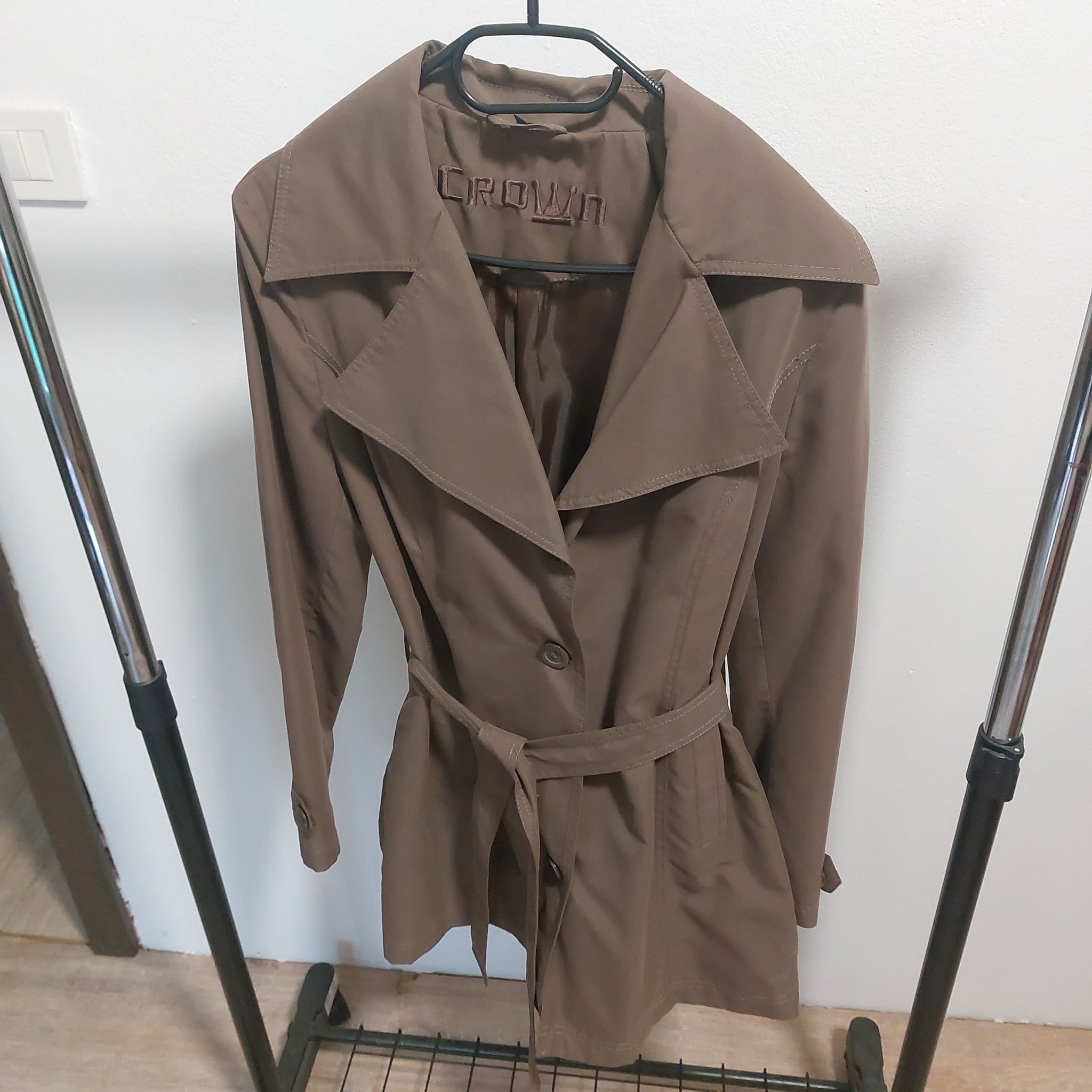 Crown brun kappa | Köp på Tradera (676575926)