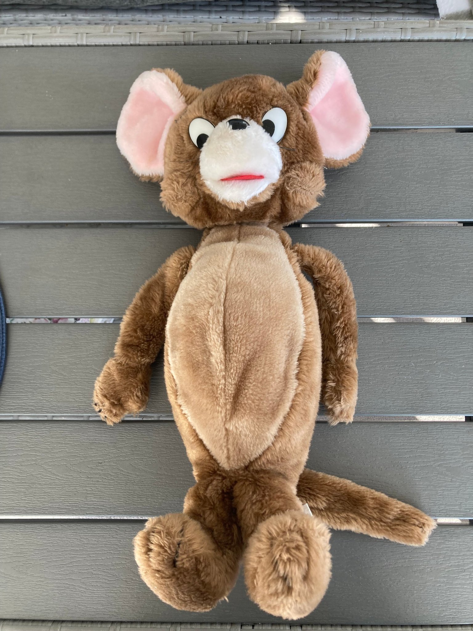 Se produkter som liknar Jerry från Tom & Jerry (Loew’.. på Tradera ...