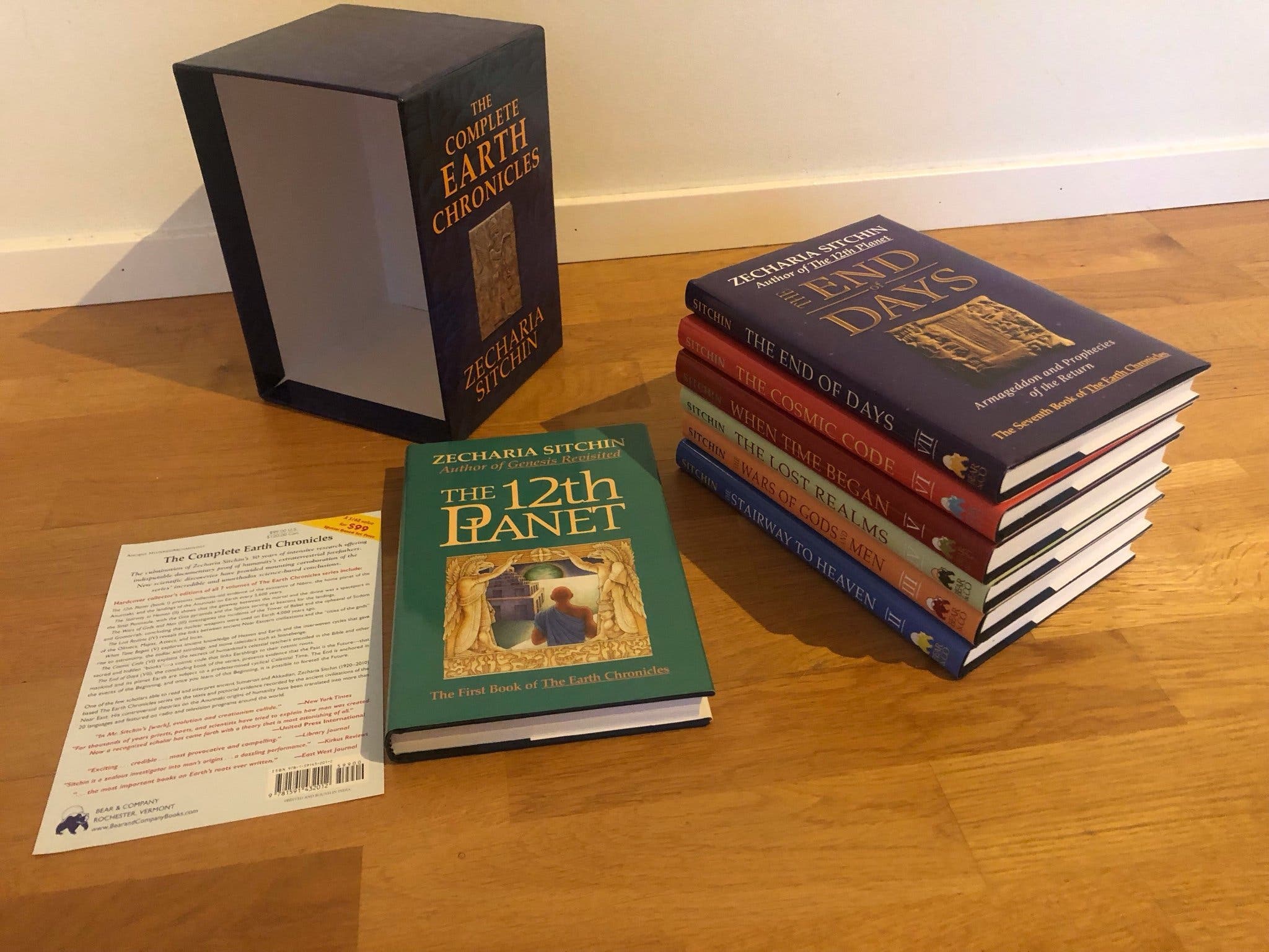Se produkter som liknar The Complete Earth Chronicles.. på Tradera ...