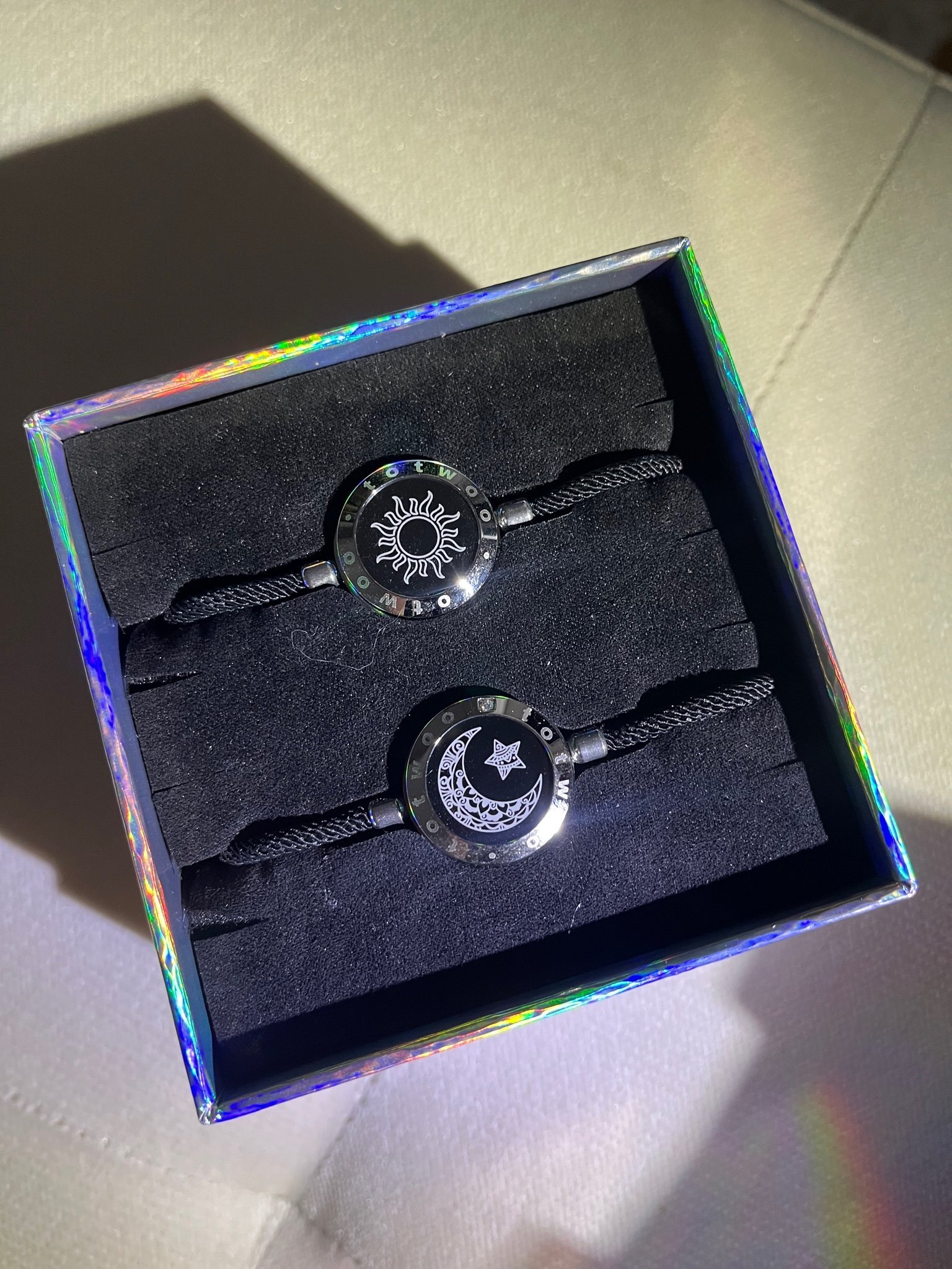 Totwoo armband – sol & måne – helt nya i box | Köp på Tradera (711573430)