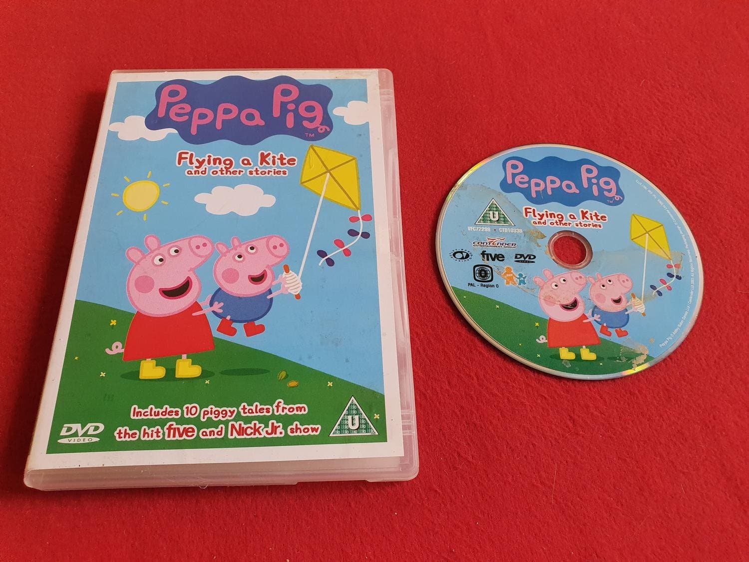 PEPPA PIG FLYING A KITE till DVD | Köp från game-world på Tradera ...