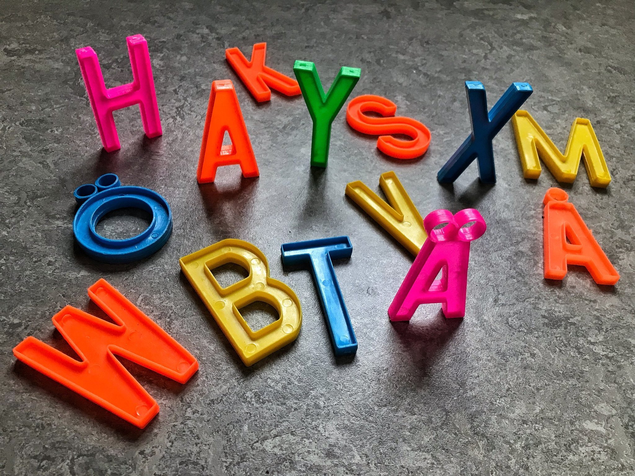 Bokstäver 1970 Plast bokstav VINTAGE Letters 14.. | Köp på Tradera ...