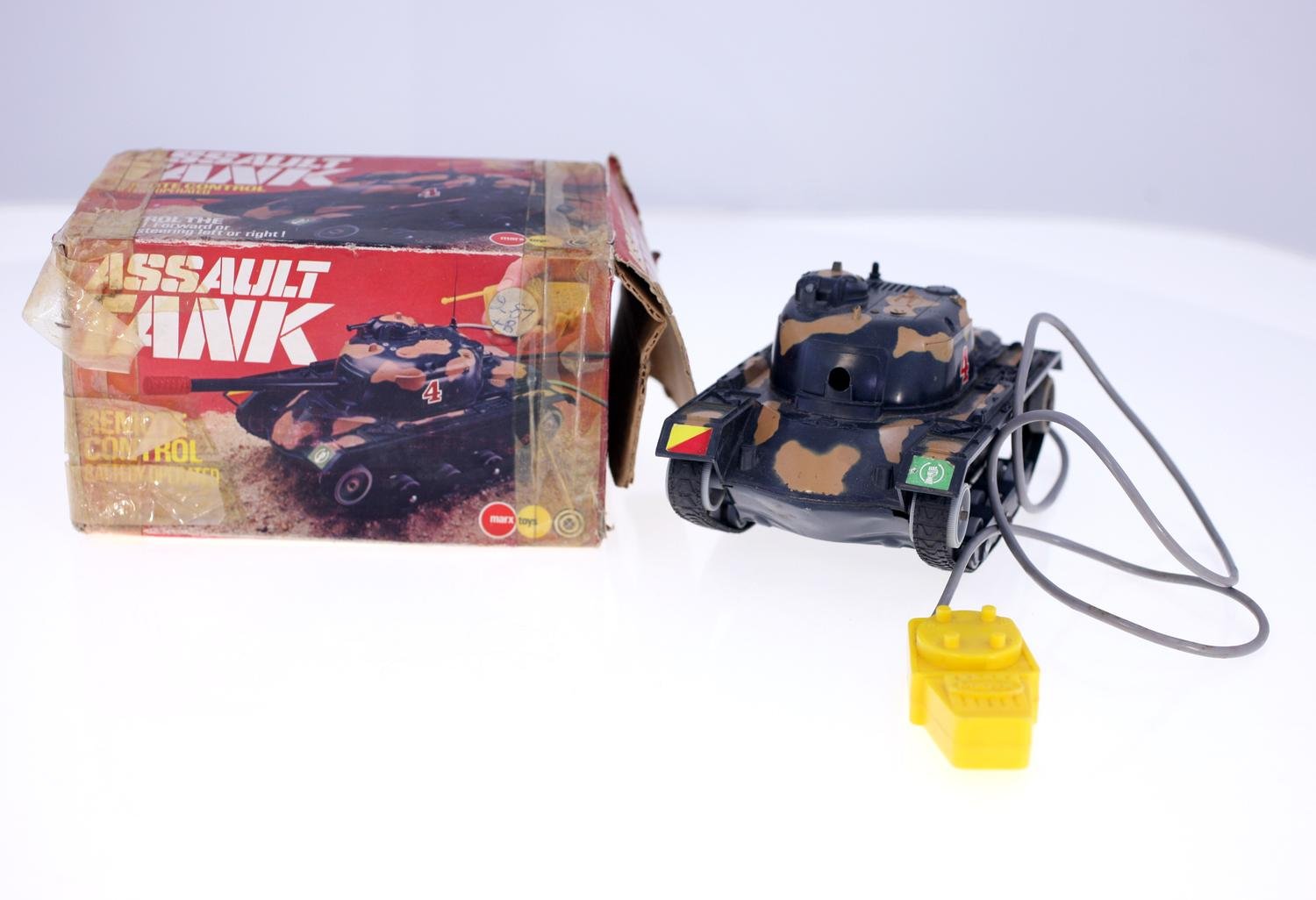 Marx Toys 'Assault Tank' remote controlled batt.. | Köp på Tradera ...