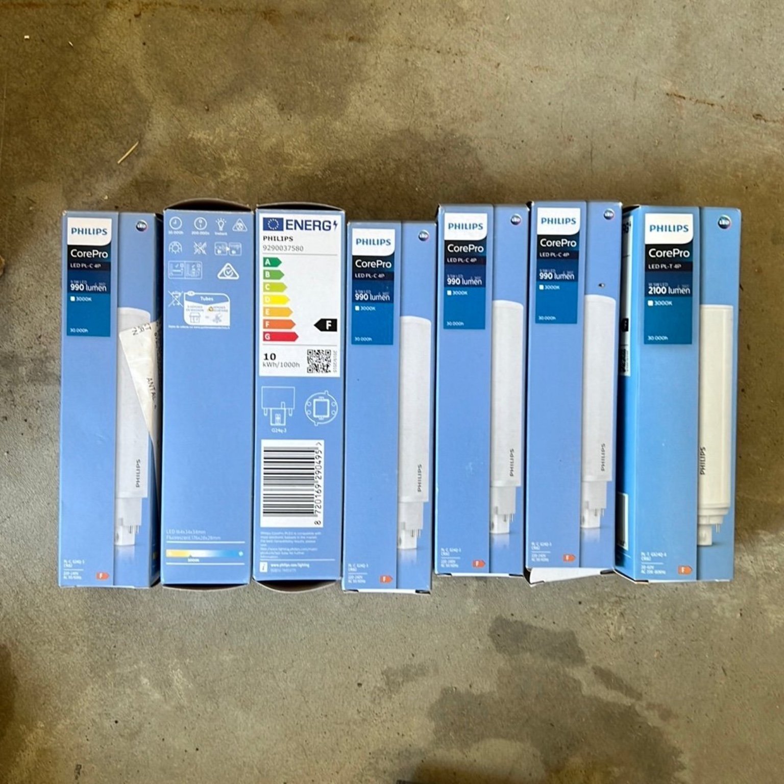 Se produkter som liknar Philips CorePro LED-lampor på Tradera (695591529)