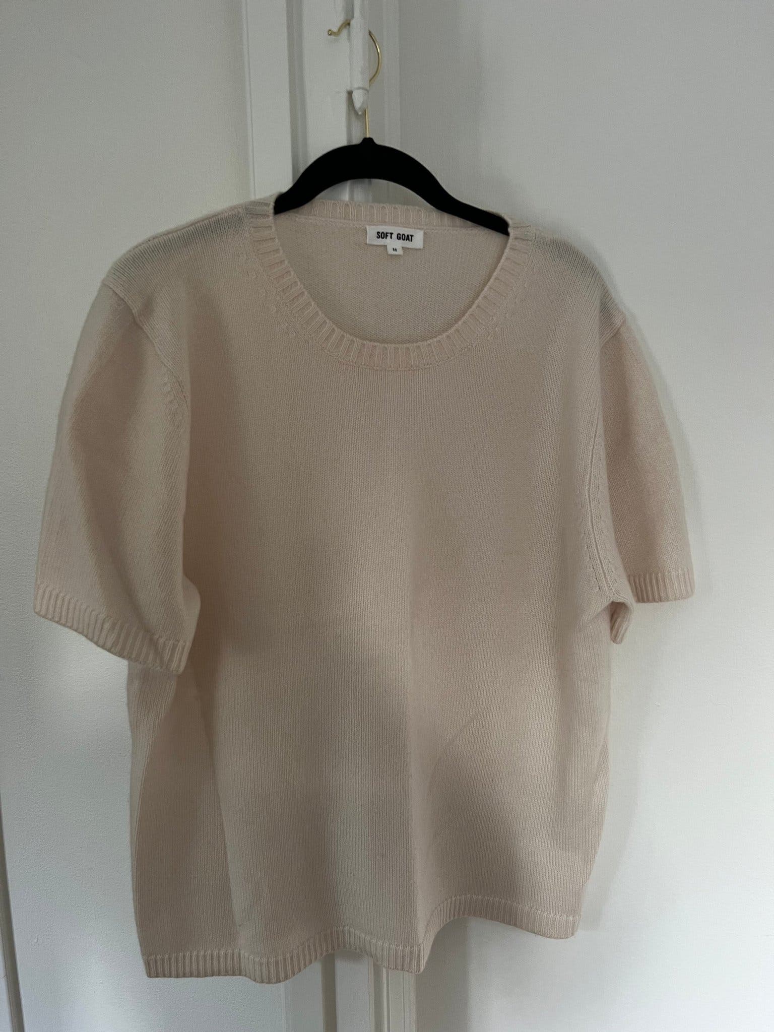 Se produkter som liknar Soft Goat Chunky T-Shirt på Tradera (649198074)