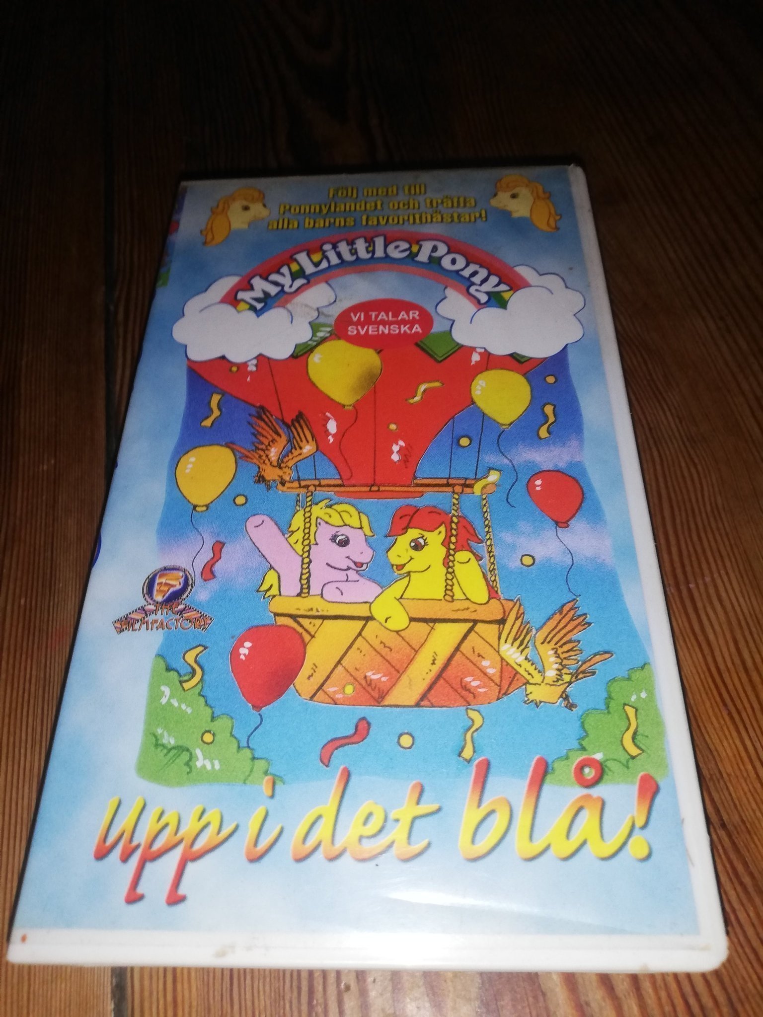 My Little Pony Uppe i det blå! VHS | Köp på Tradera (713757465)