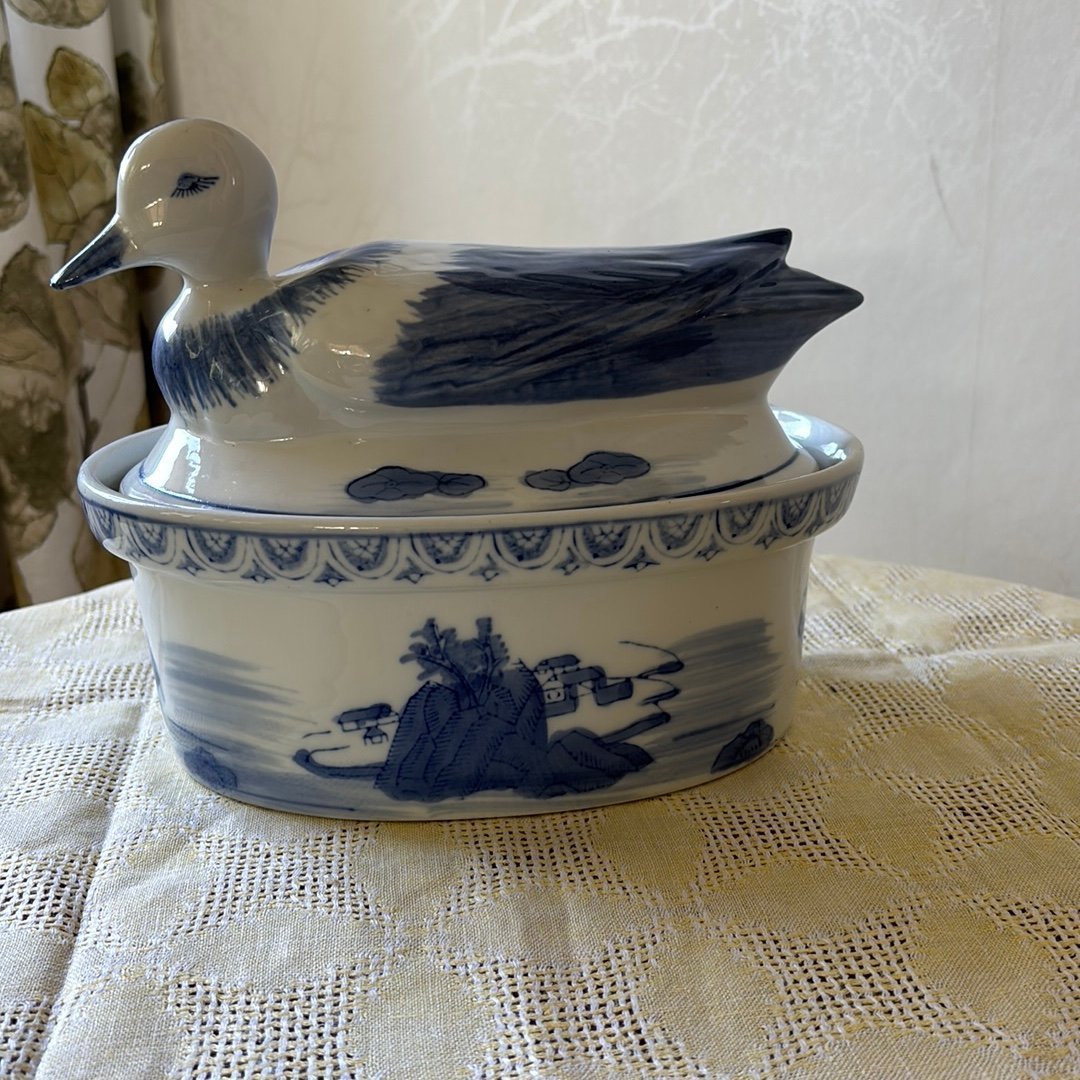 Terrin med lock i form av en anka vintage äggöm.. | Köp på Tradera ...