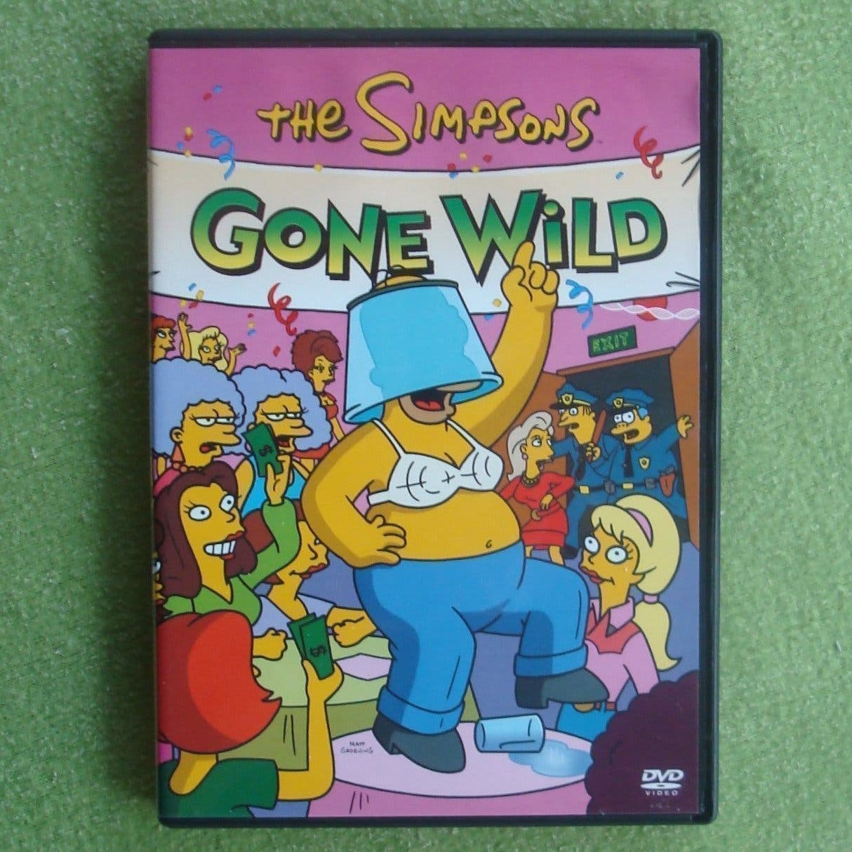 Se produkter som liknar The Simpsons GONE WILD / DVD på Tradera (697306032)