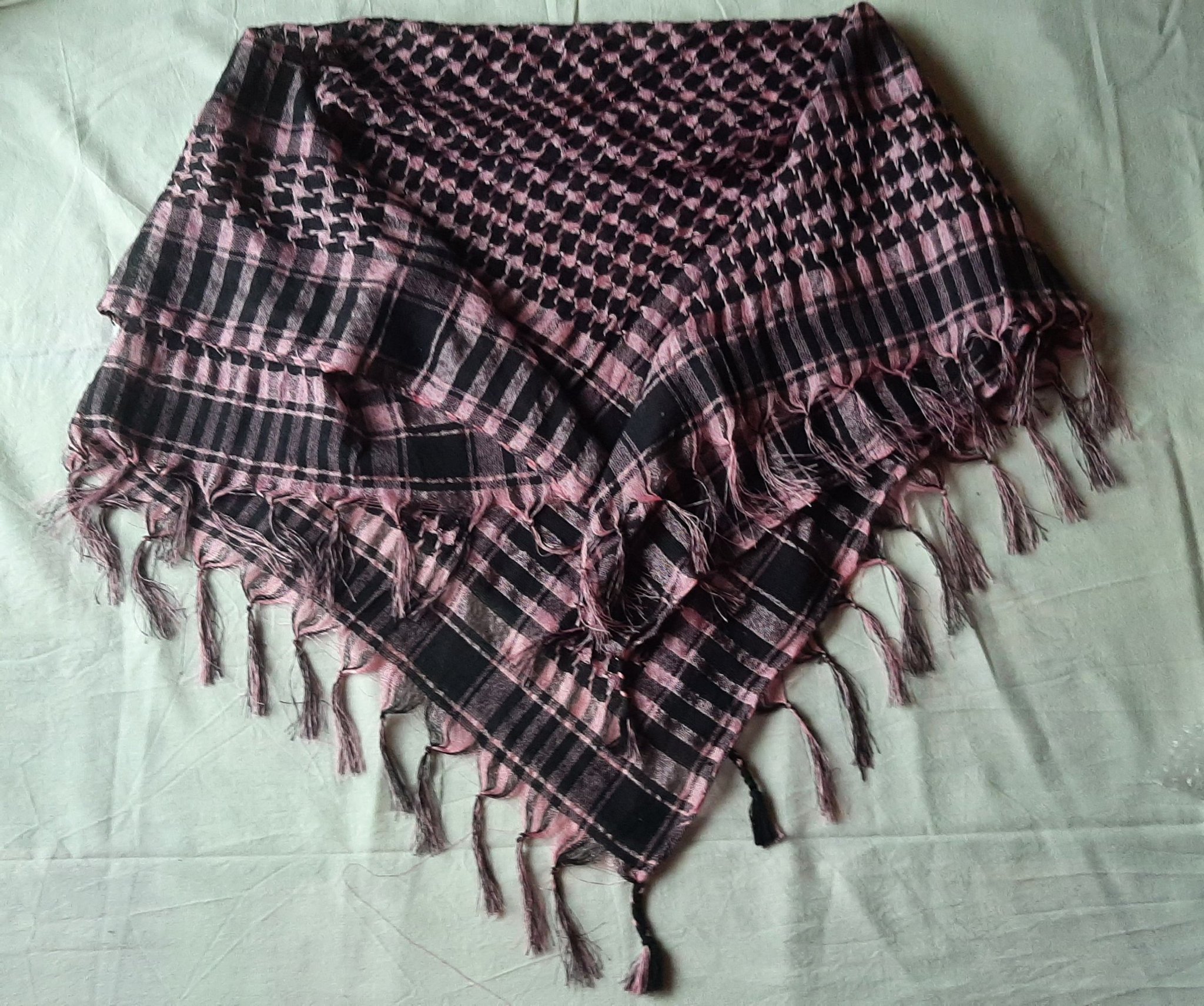 PEPITA rutig sjal/scarf. DAM. Rosa/svart. 100×1.. | Köp på Tradera ...