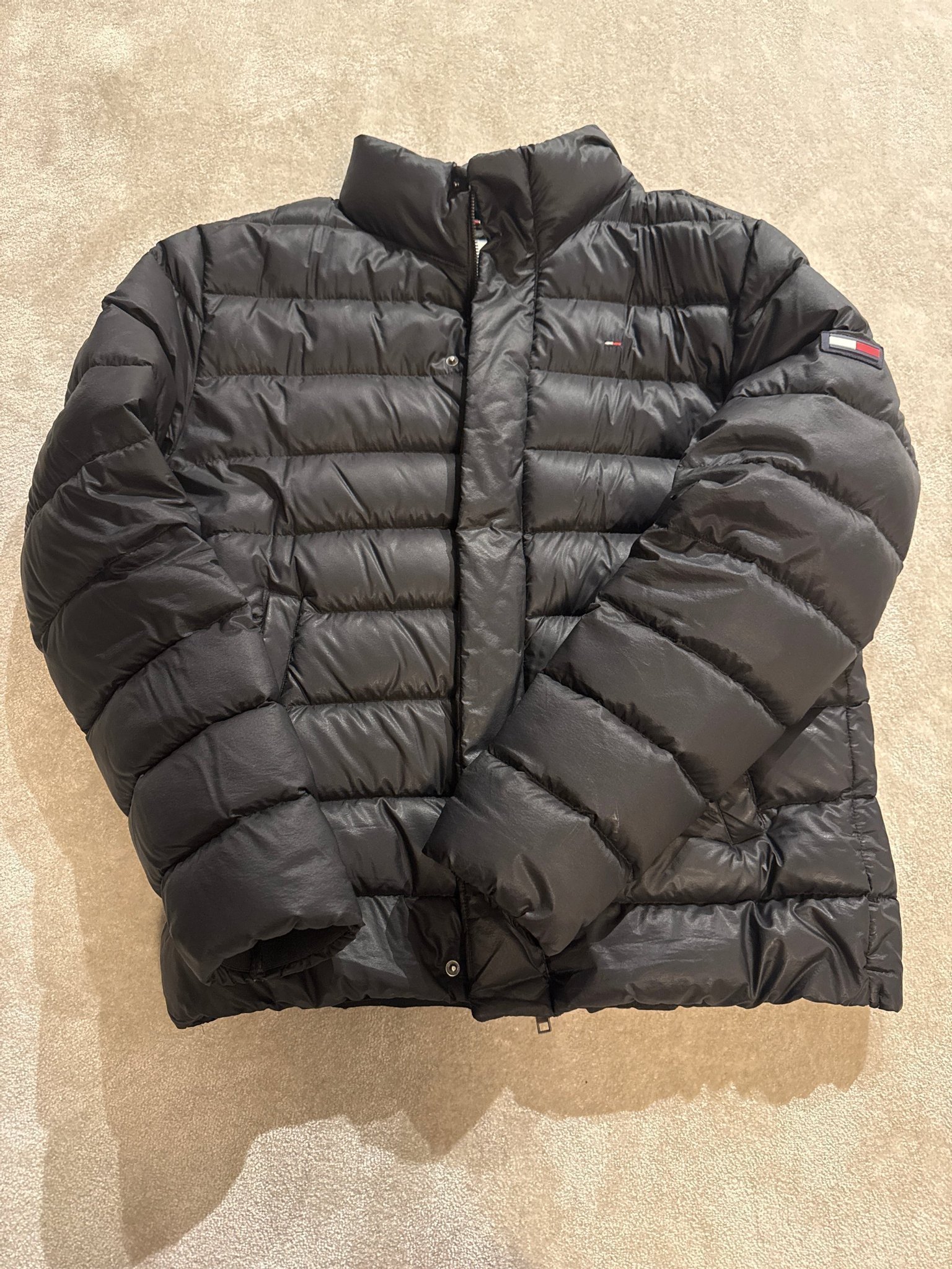 Tommy Hilfiger svart jacka vinter/höst • puffer.. | Köp på Tradera ...