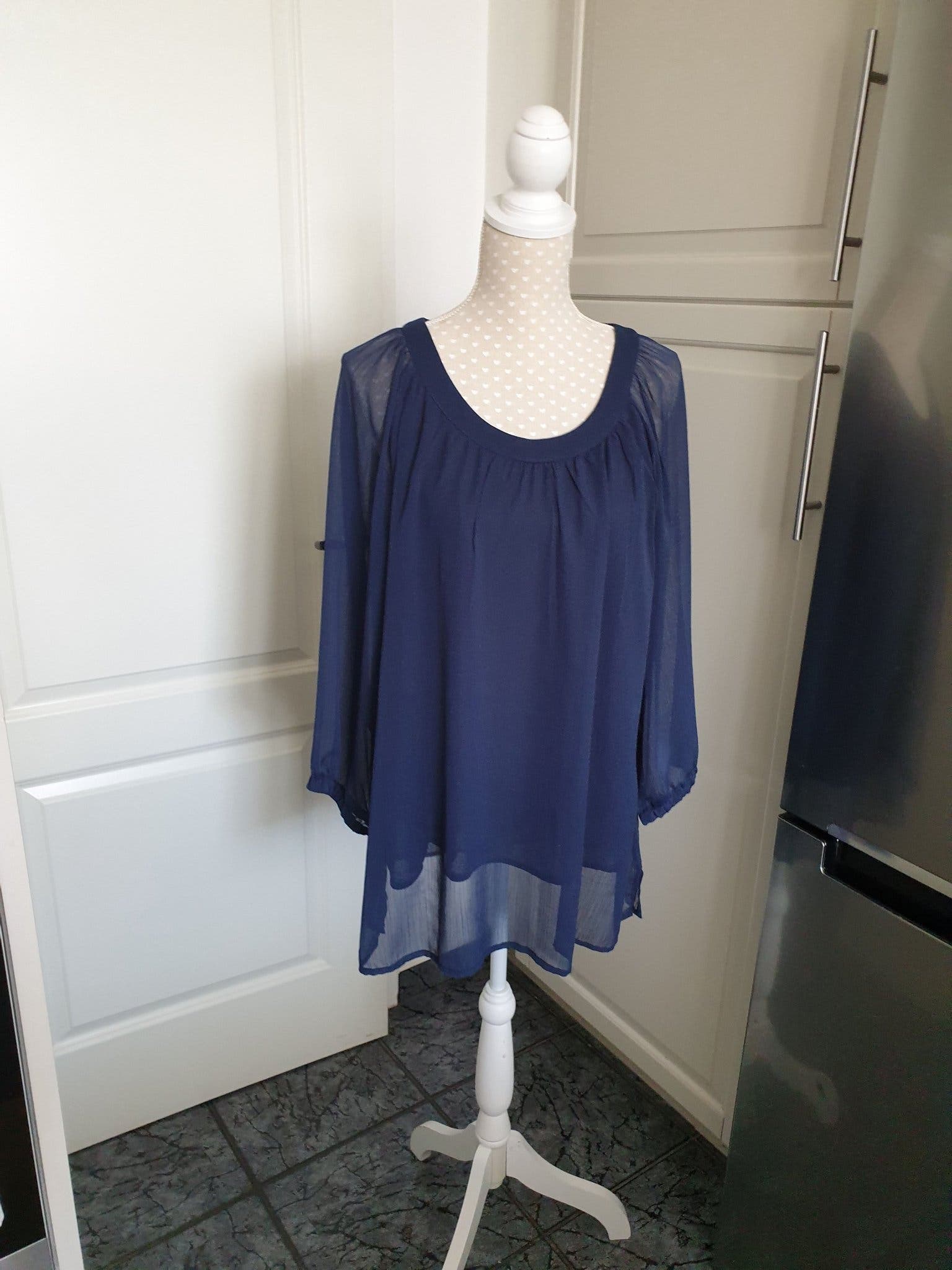 Viveca N mörkblå blus, storlek XL | Köp på Tradera (736882460)